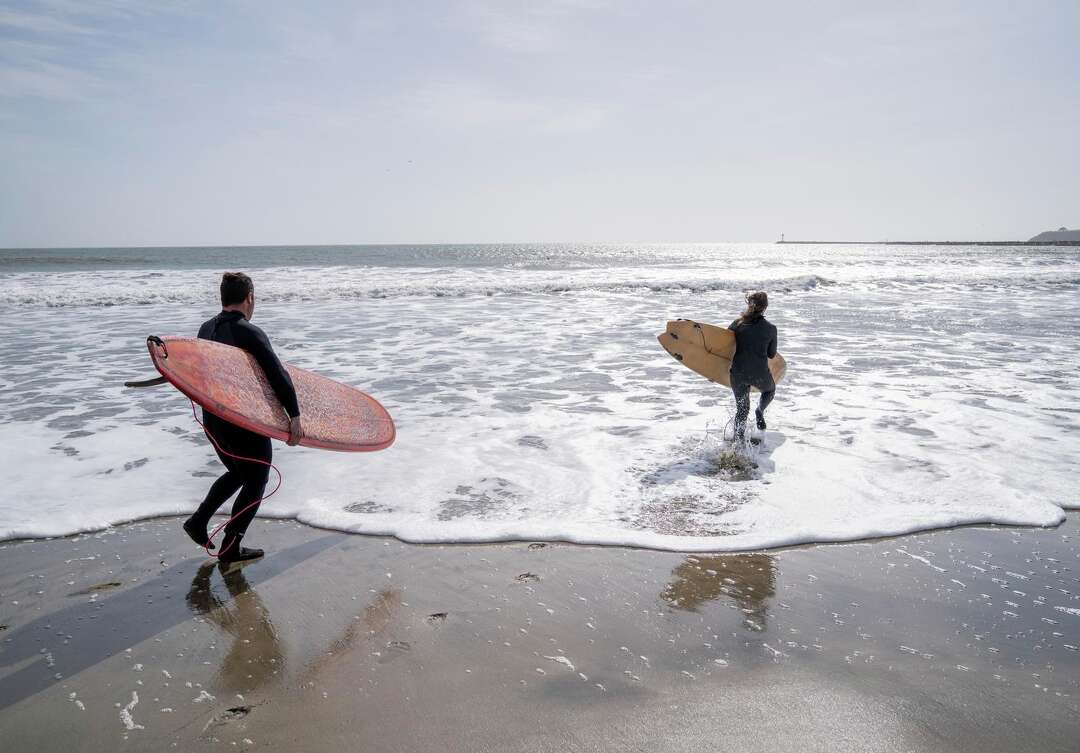 After a 6-year hiatus, the Mavericks big-wave surfing contest has a new ...