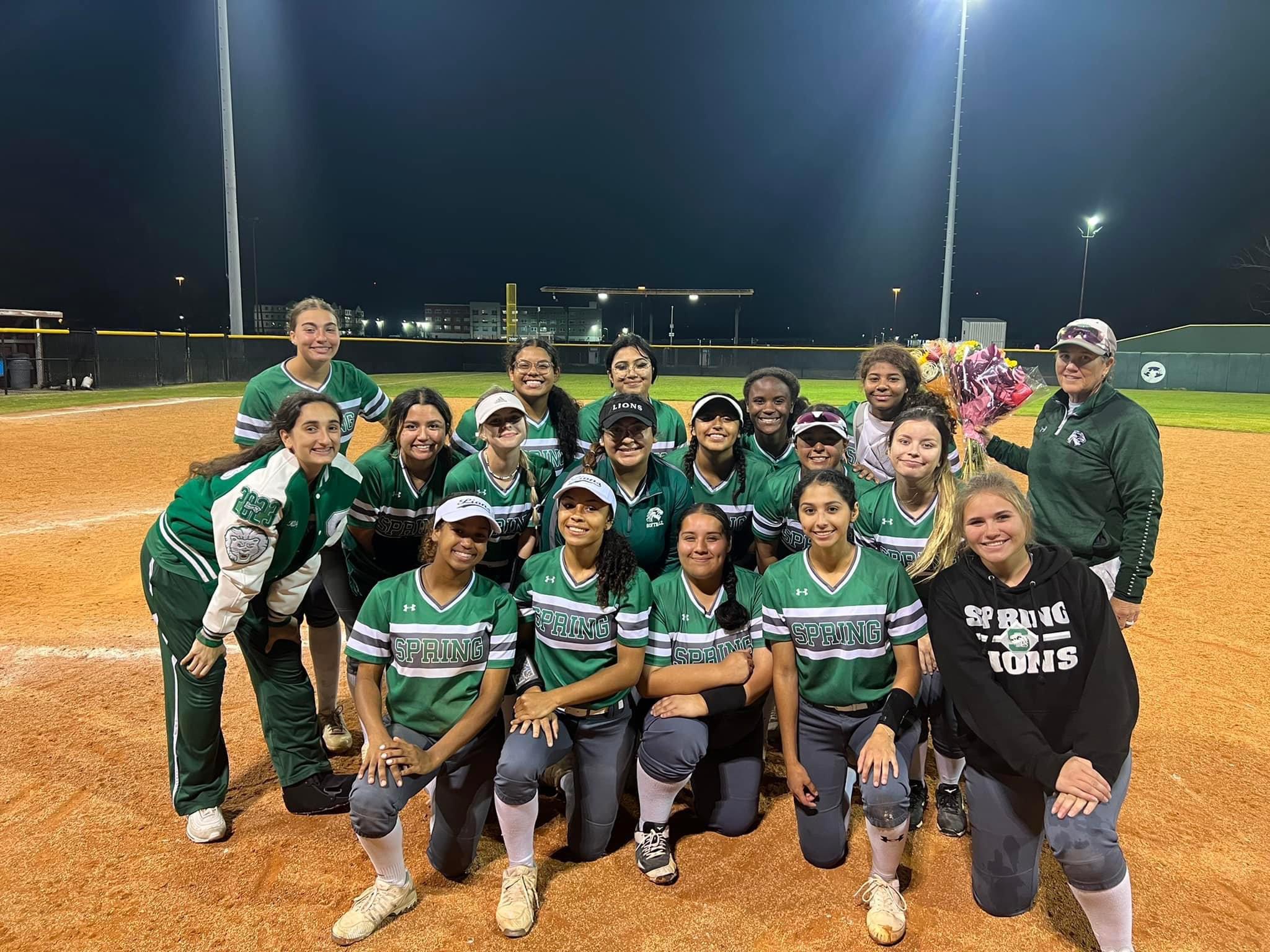 Spring High softball coach Julie Wyrick reaches 600 career wins