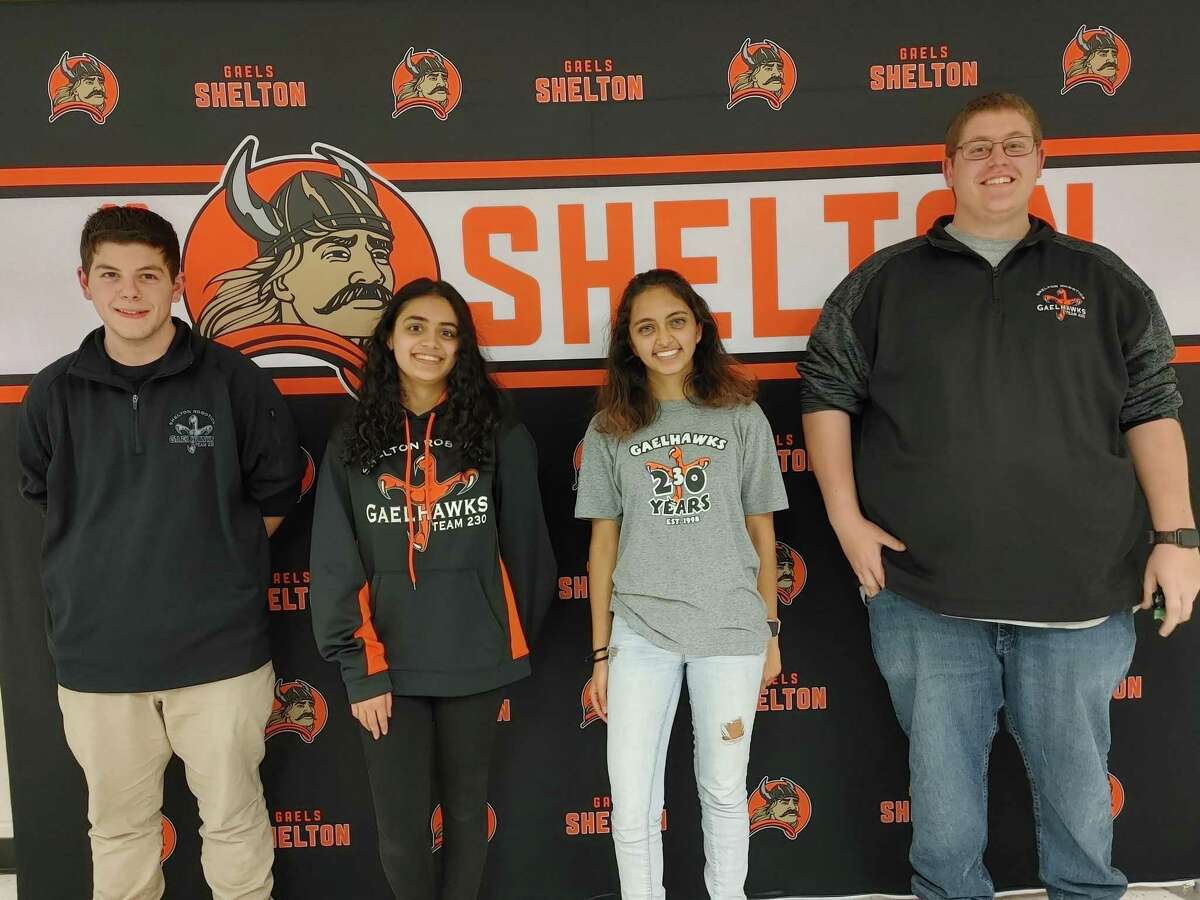 Shelton High robotics team rolling to world competition