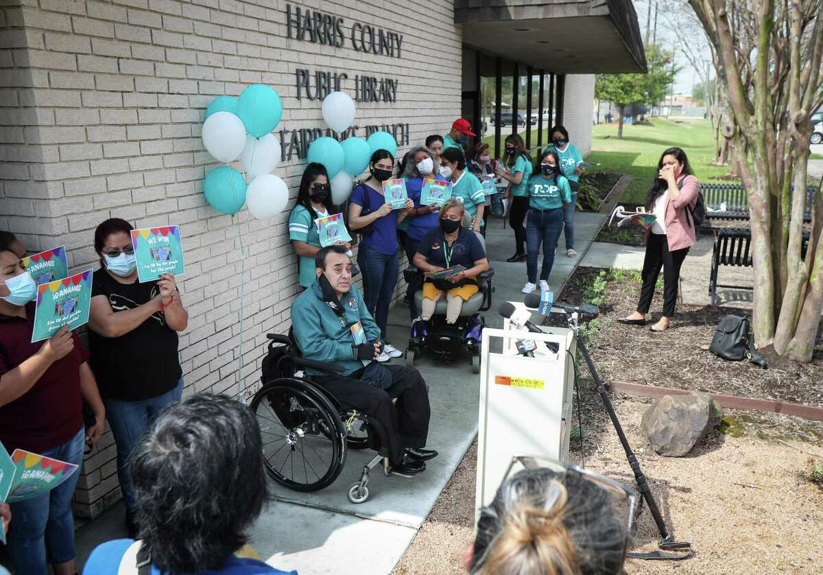 Advocates tout ‘enhanced’ Harris County library cards, urge authorities ...