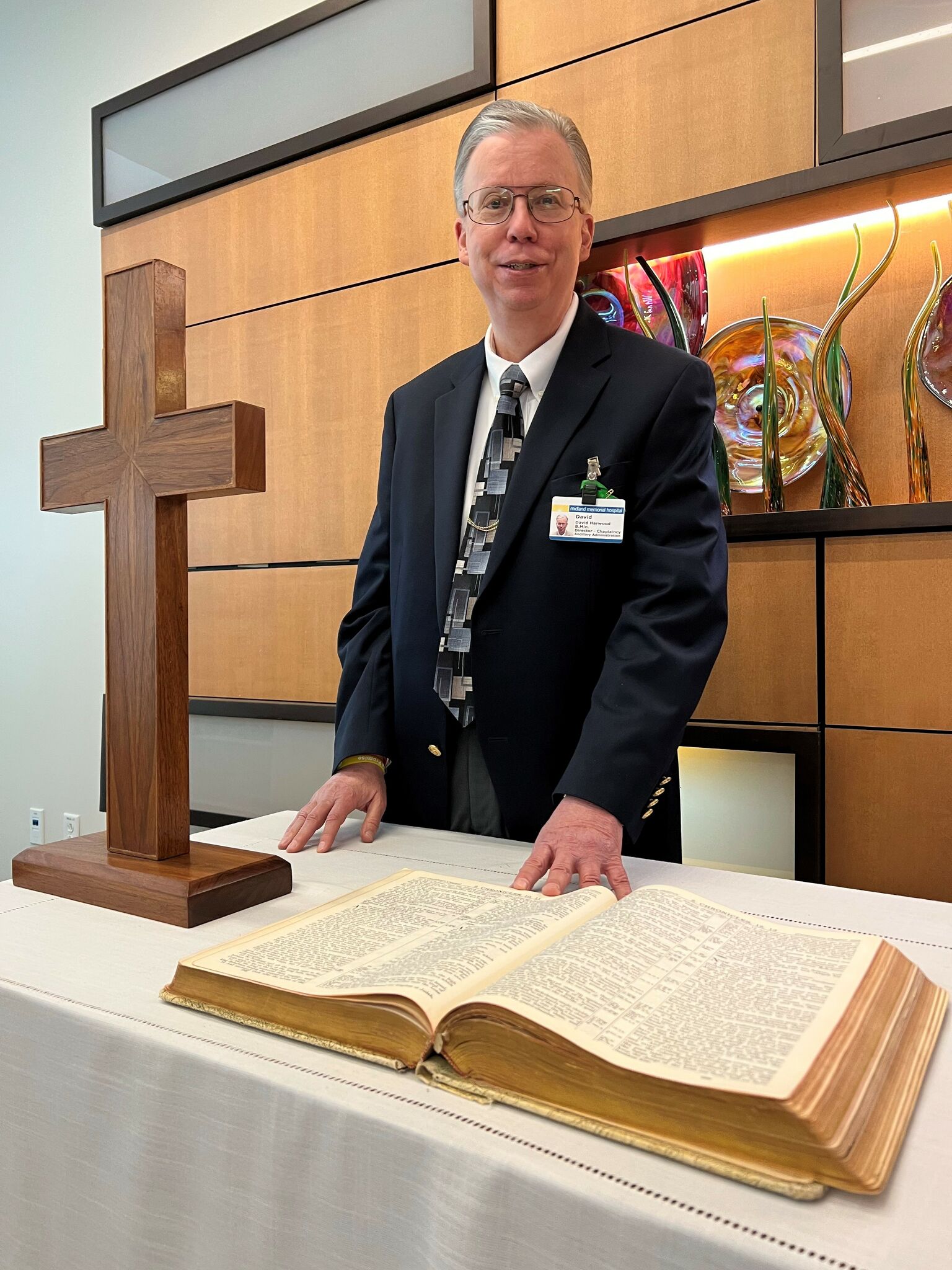 MMH chaplain ministers to patients during pandemic, beyond