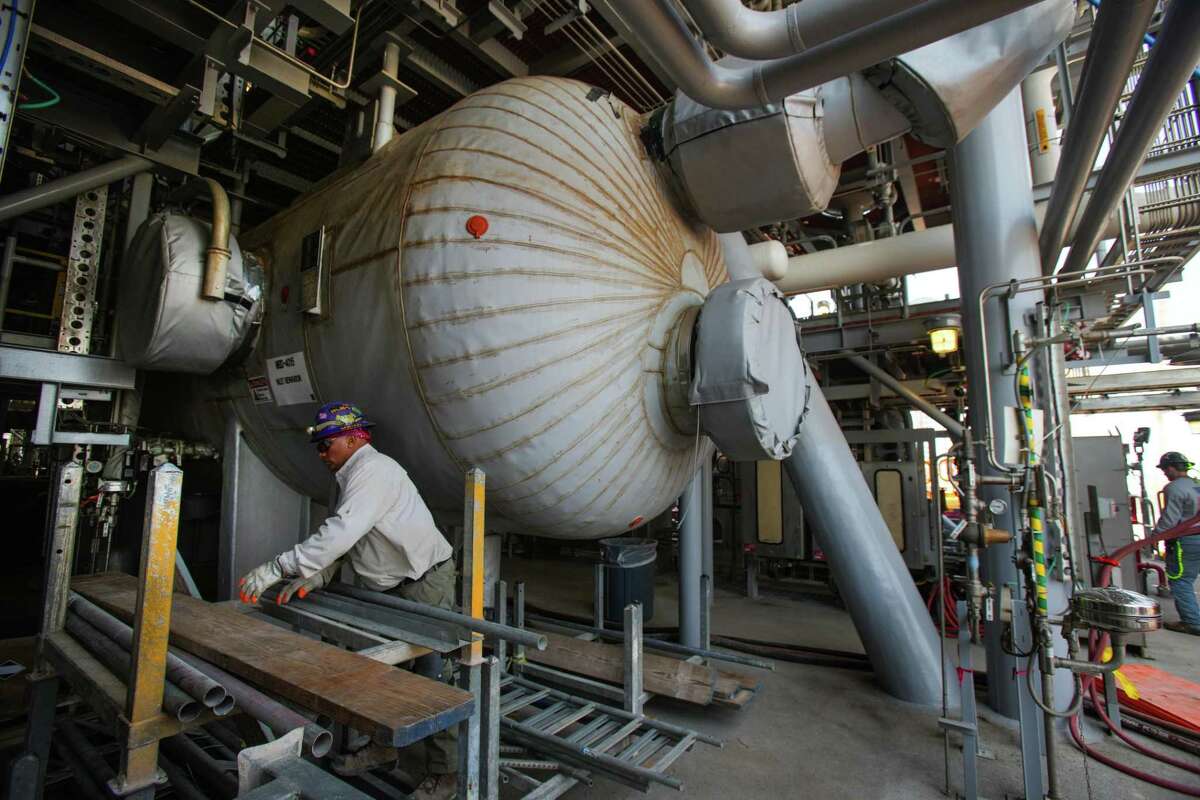 Shells Vito Platform Begins Producing Oil In The Gulf Of Mexico