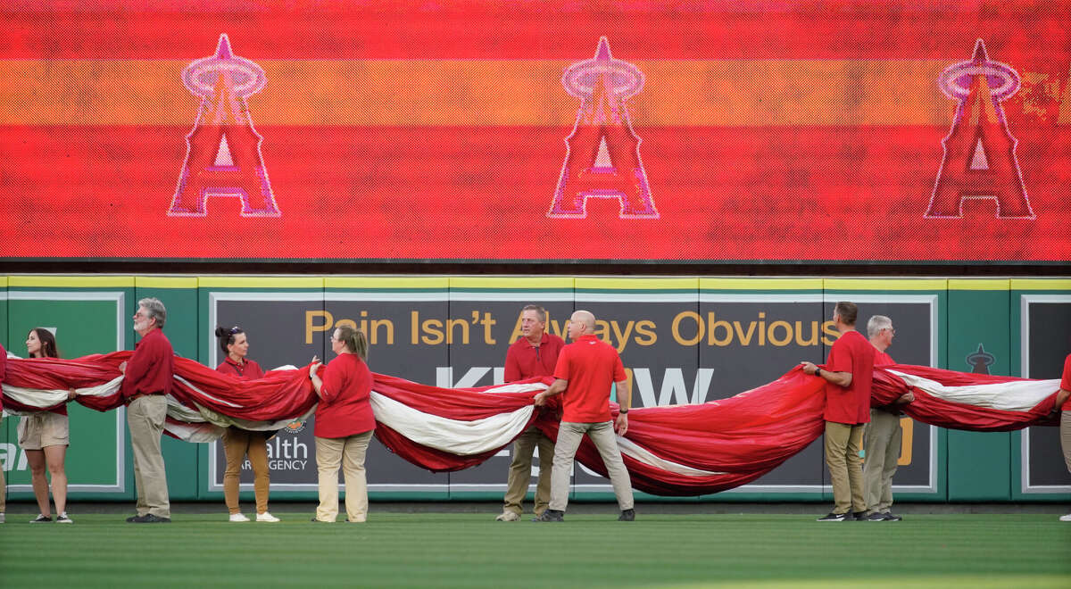 Photos: Astros vs. Angels on Opening Day