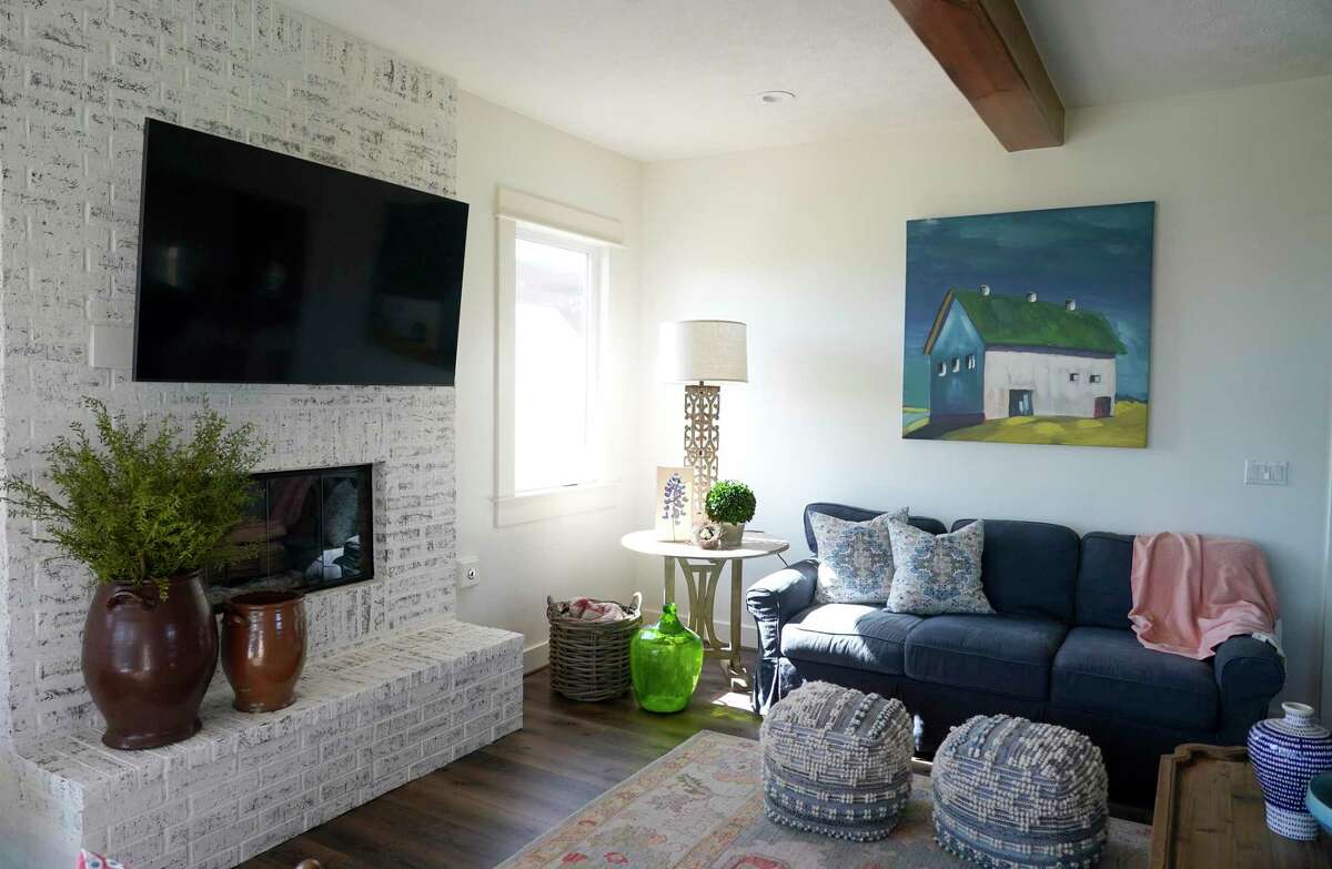 With wildflowers all around, Houston family finds a vacation retreat in ...