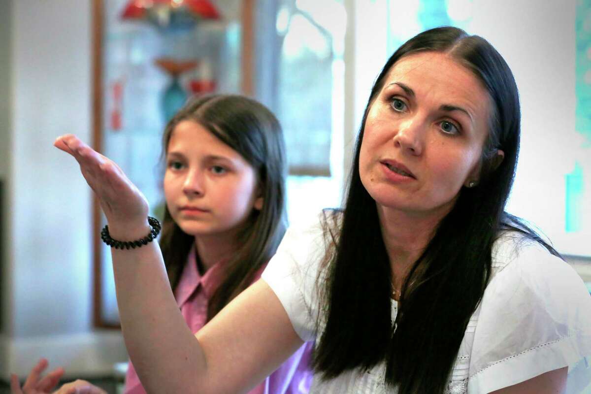Ukrainian mother, daughter flee war, find refuge in Houston area