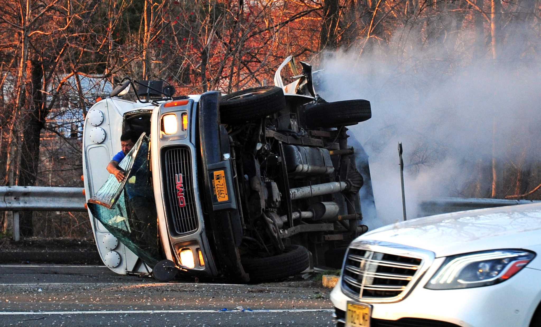 DOT: Interstate 95 crash in Fairfield sends at least one to hospital
