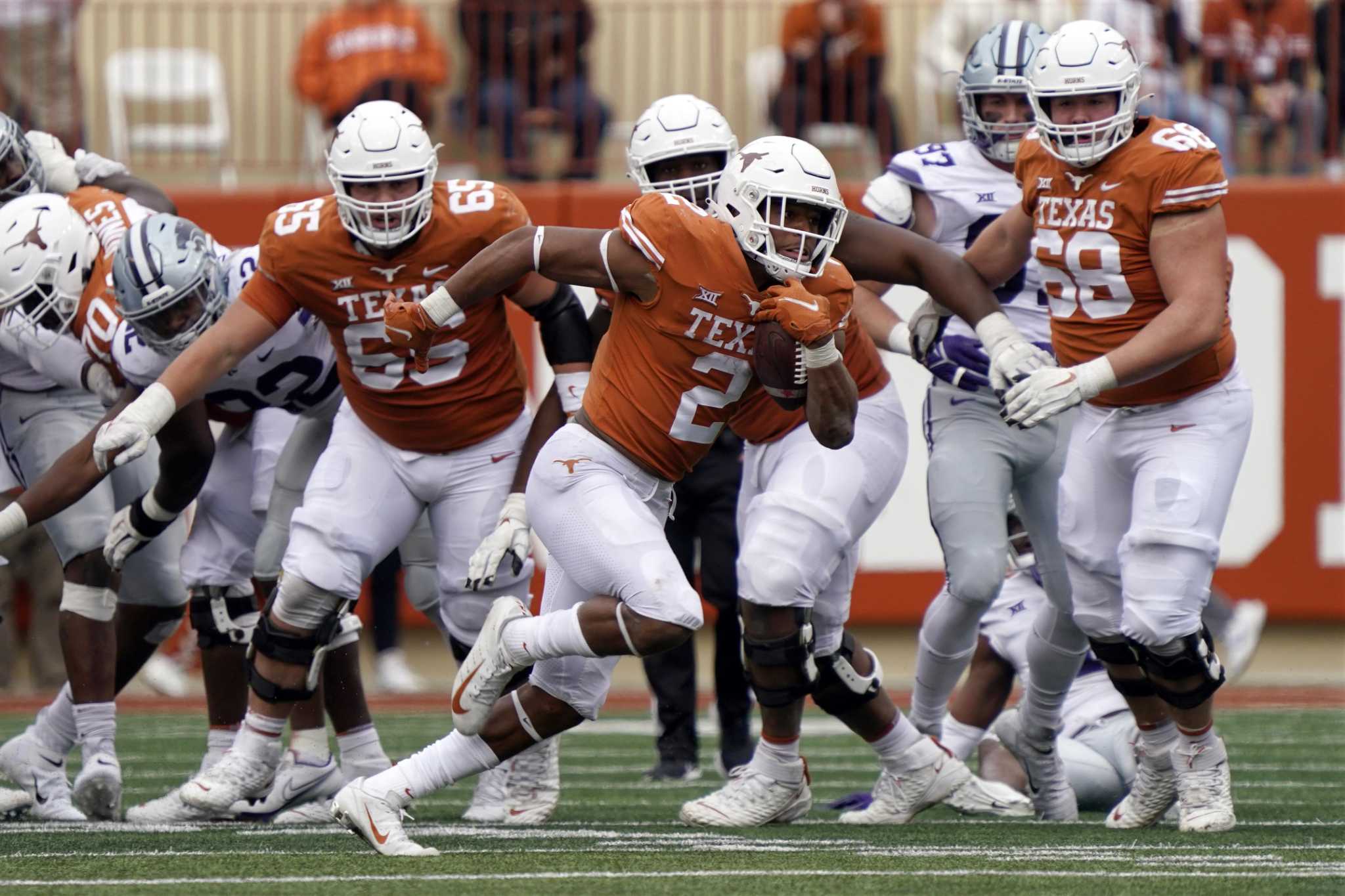 Why Texas Rb Roschon Johnson Is One Of The Nations Most Important Backups