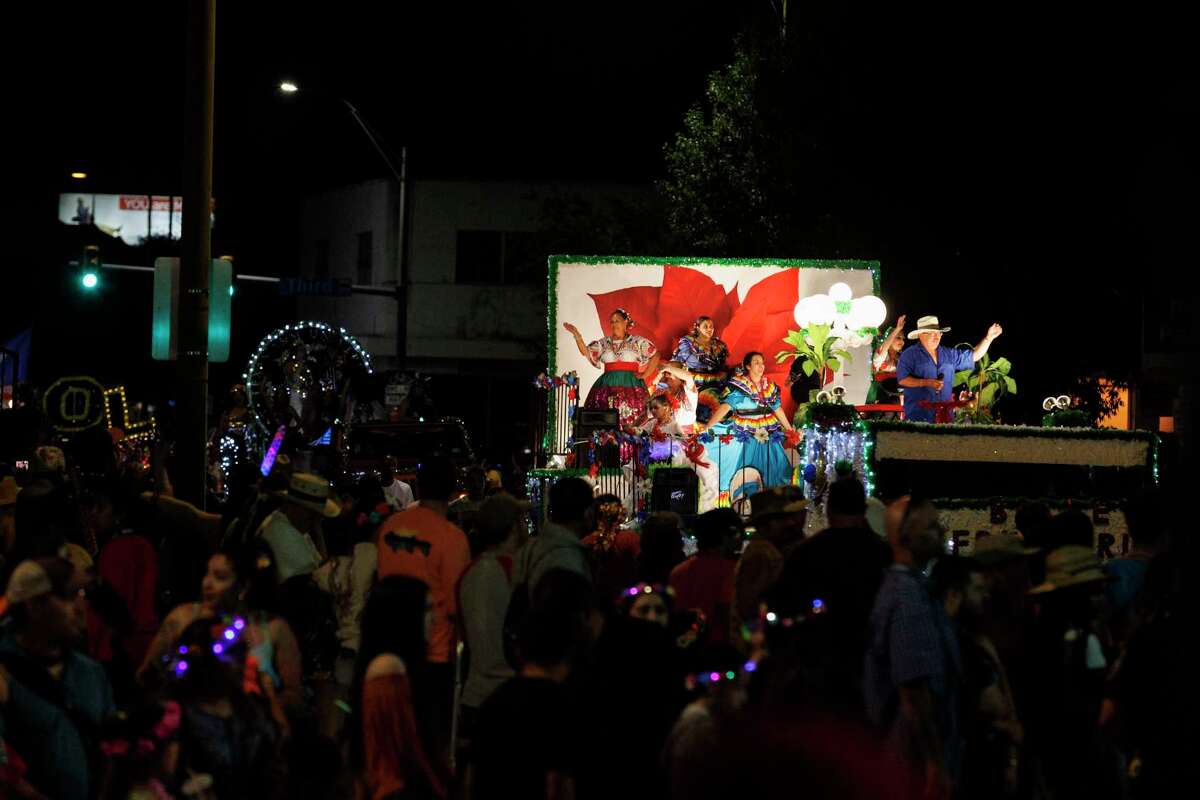 Fiesta Battle of Flowers, Fiesta Flambeau parade winners