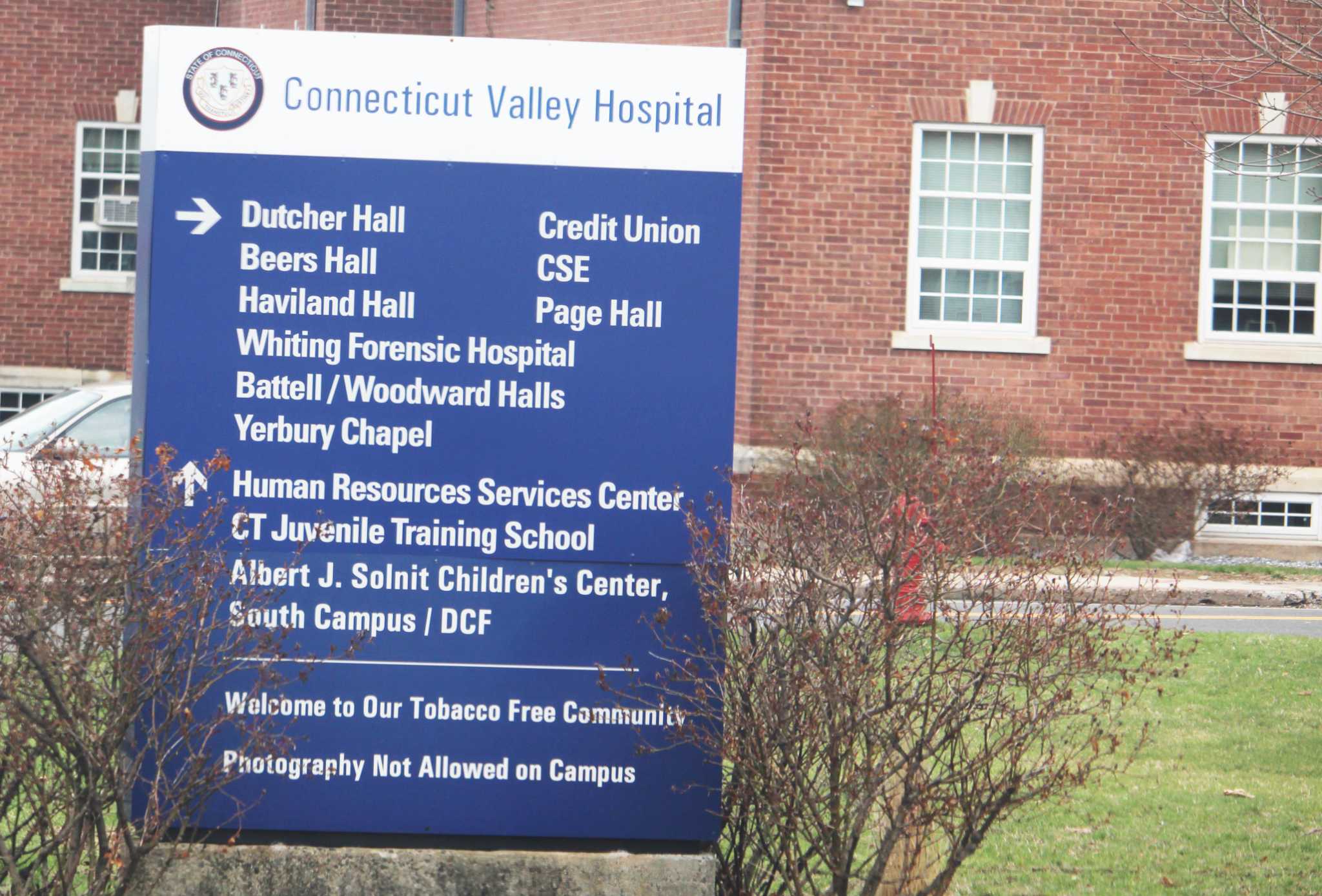 After 12 patients have escaped in 5 years, police chief opposes changes ...