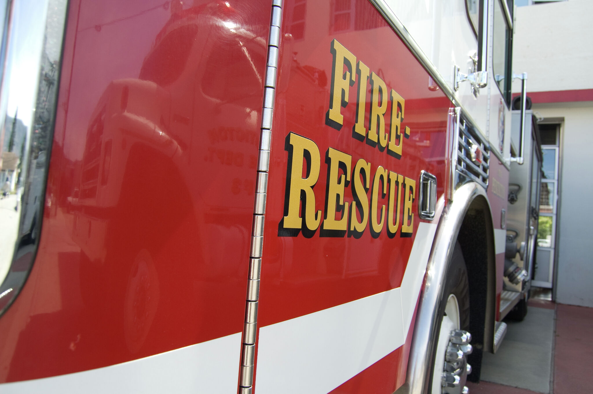 Structure fire in Comfort displaces 14 people