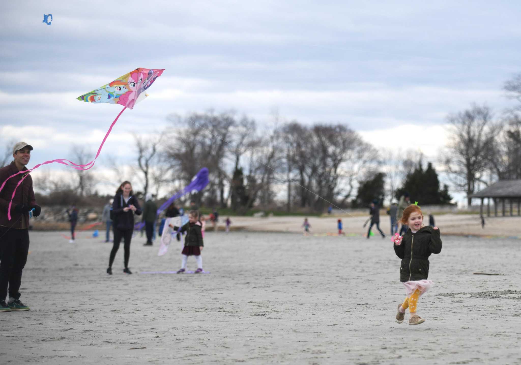 Kite flying in Greenwich and other neighborhood notes