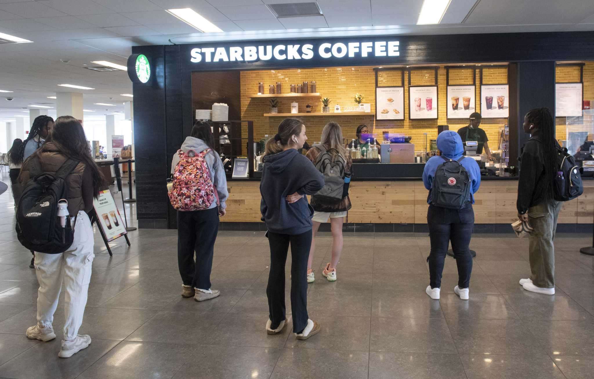 Local college food evolves from 'scoop and serve' cafeteria to finer ...