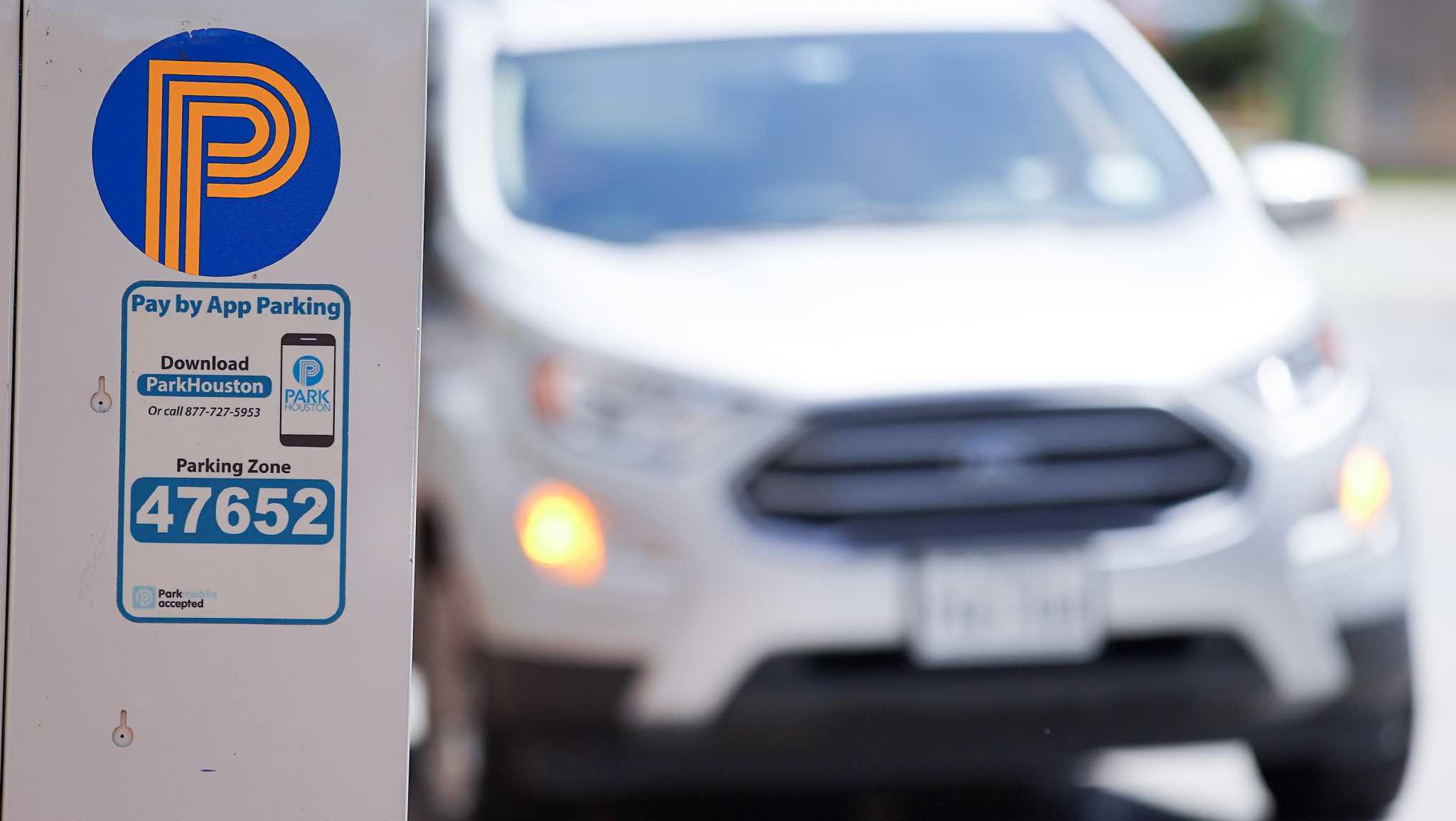 Houston City Council clash over extended parking meter hours