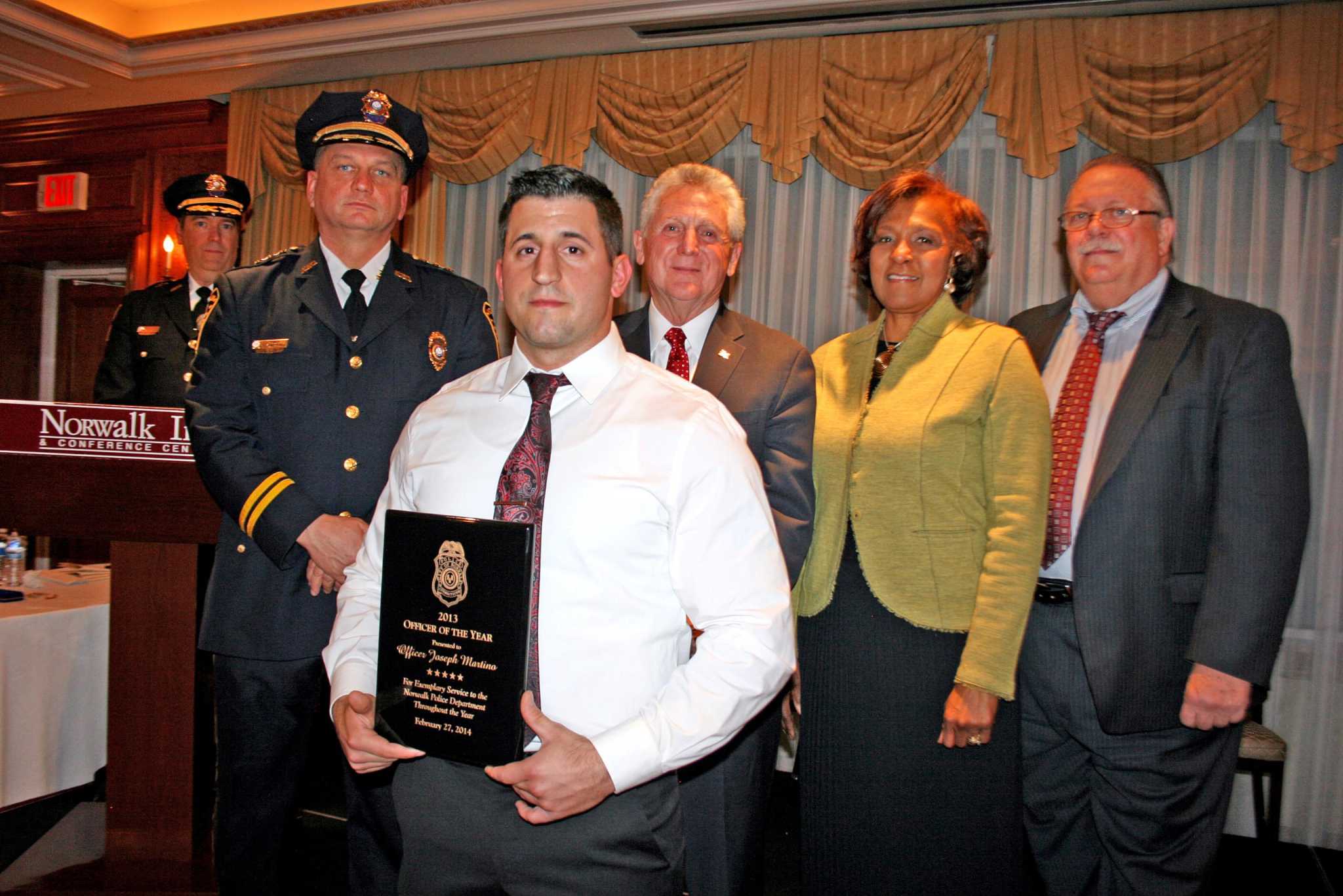 Former Norwalk officer of the year expected in court on gun charges
