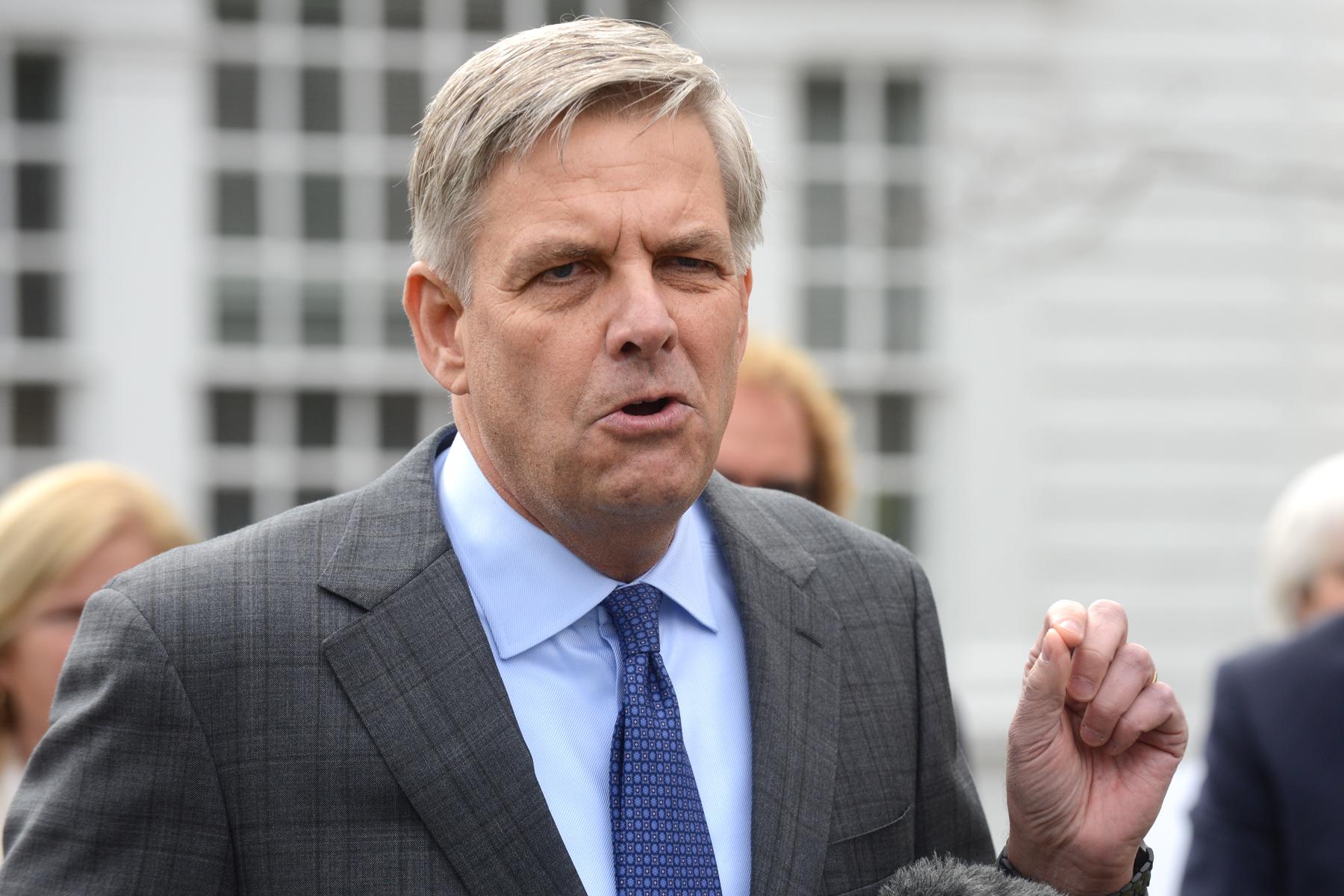 Bob Stefanowski spices a corporate resume with a dash of populism