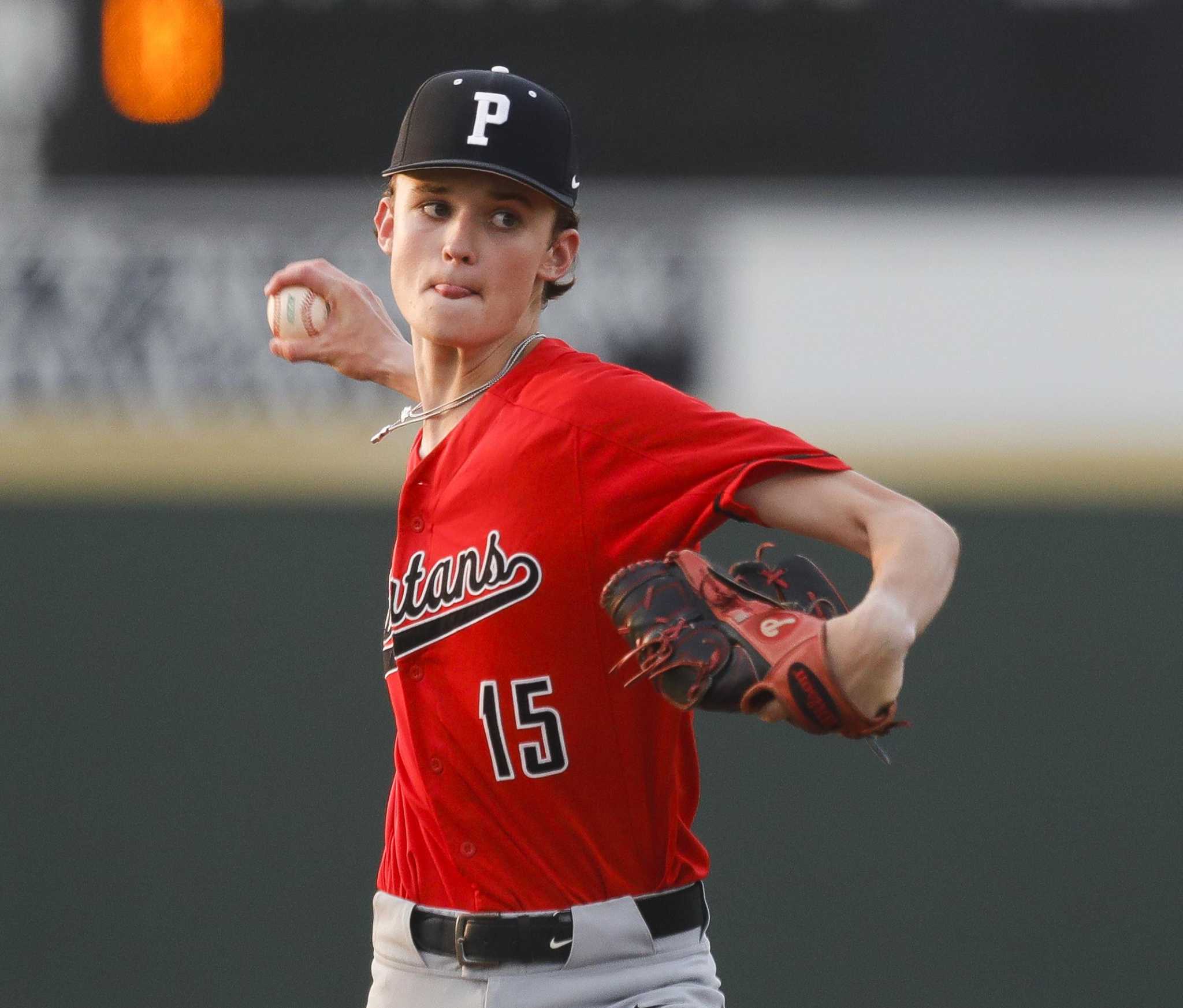 Carney’s strong outing lifts Porter, Ralph wins No. 100