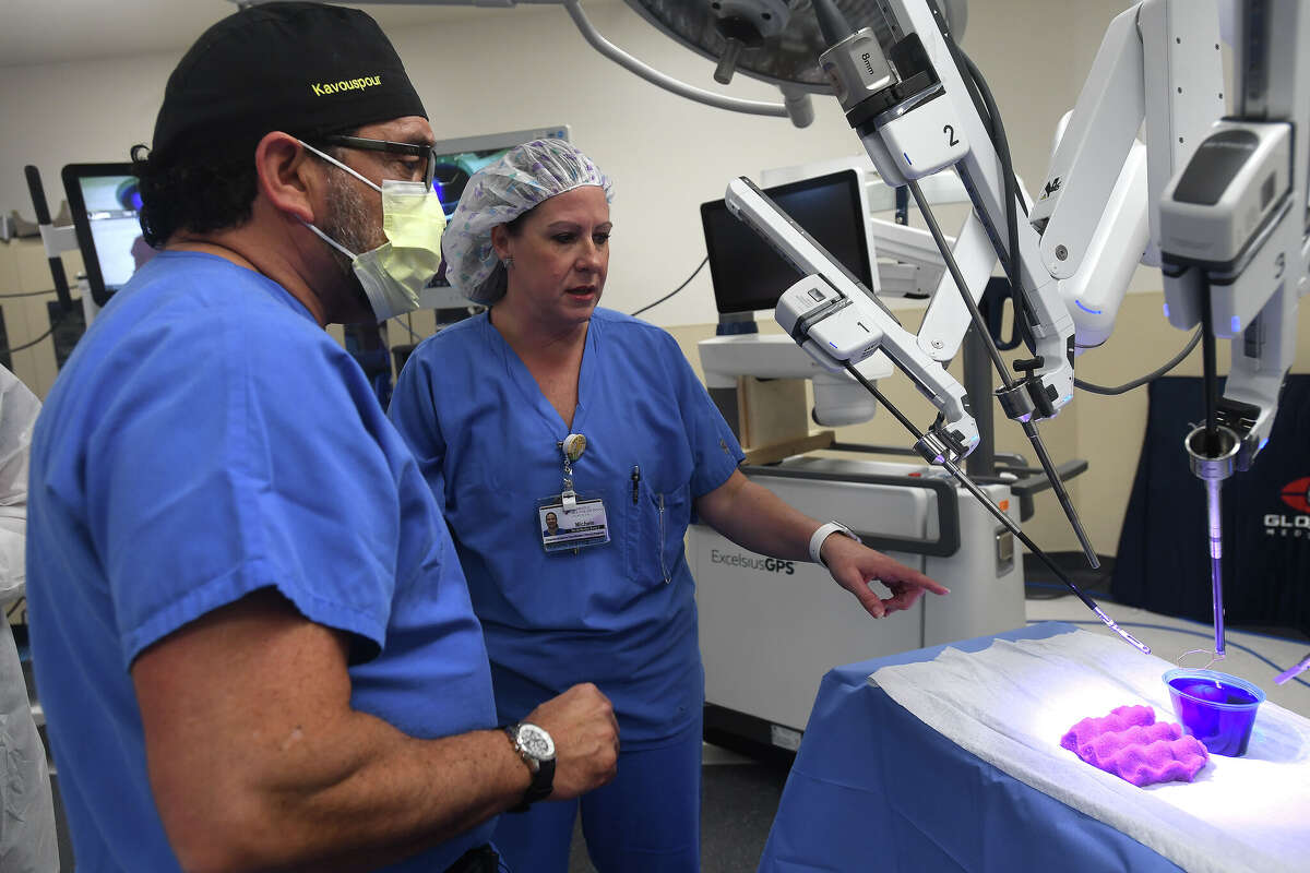 Photos: Christus St. Elizabeth Hospital demonstrates robot tech