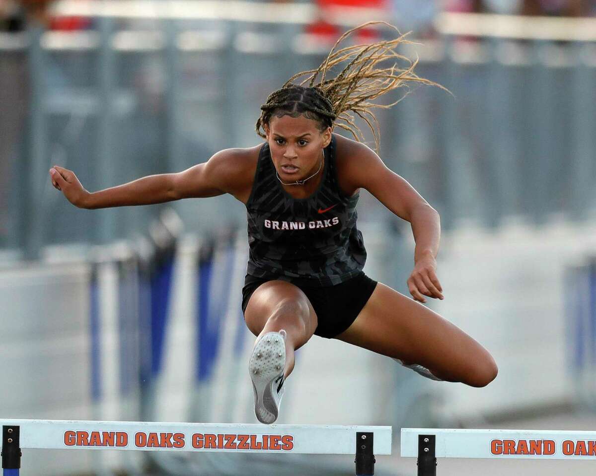 Grand Oaks girls win first 13-6A title; The Woodlands boys lead the way
