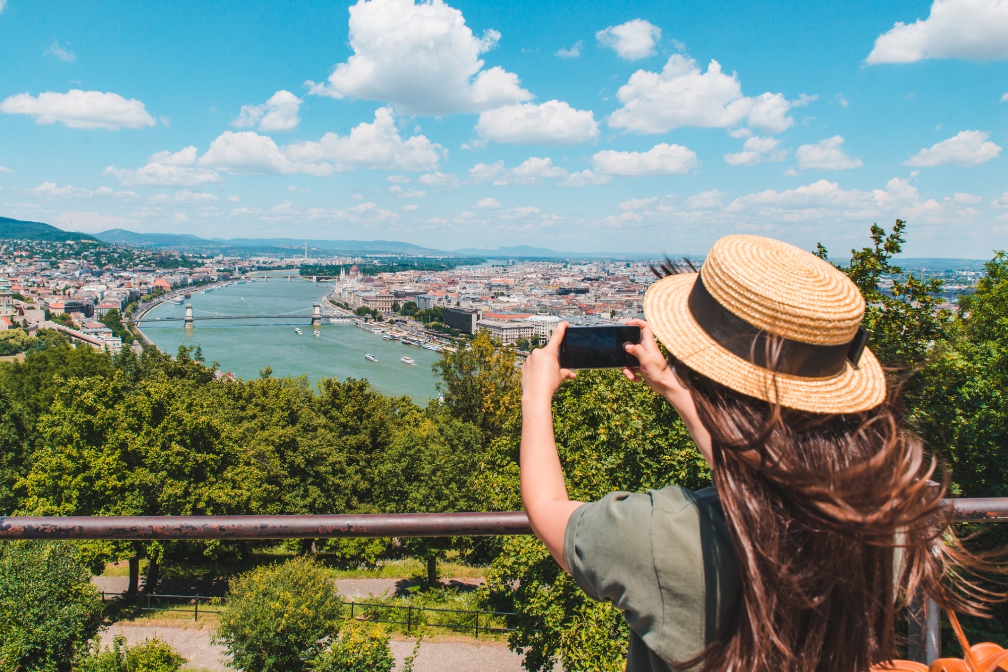 First woman to visit every country of the world is sued by Travelers United