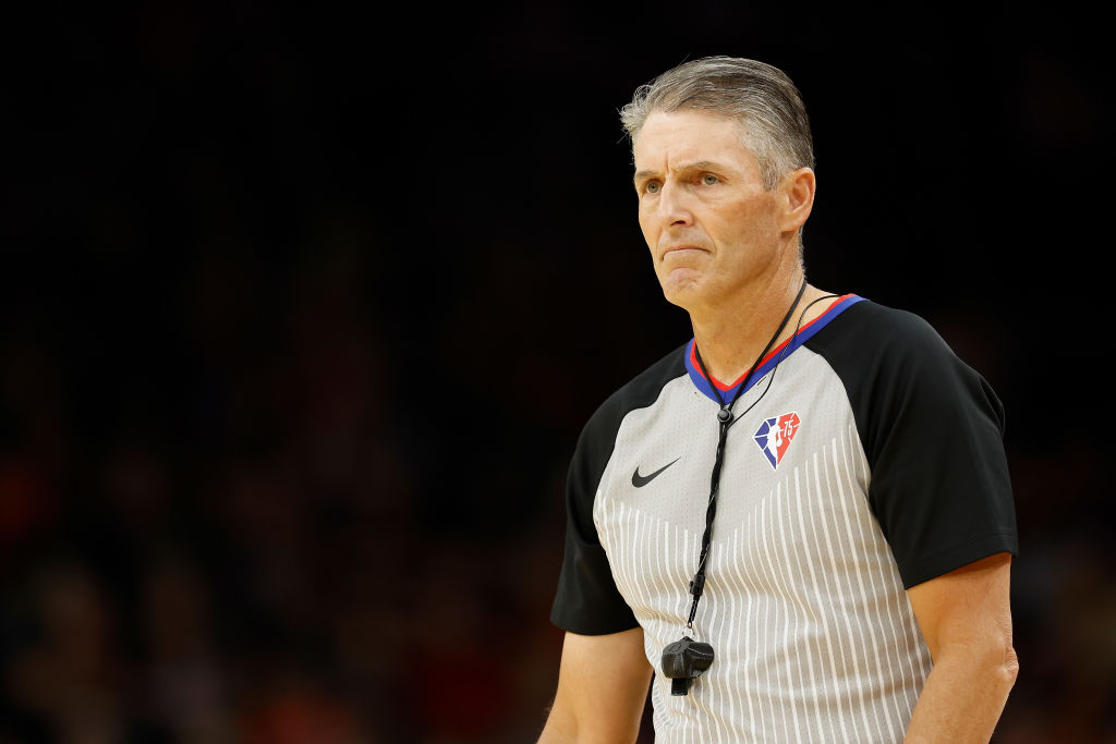 Scott Foster shows alleged bias against Golden State Warriors is over ...