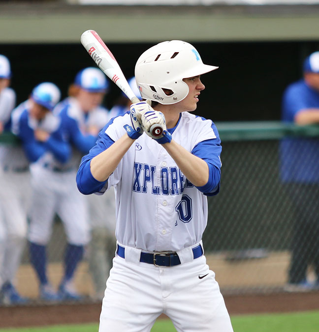 THURSDAY PREP ROUNDUP: Explorers roll past Oilers 22-1