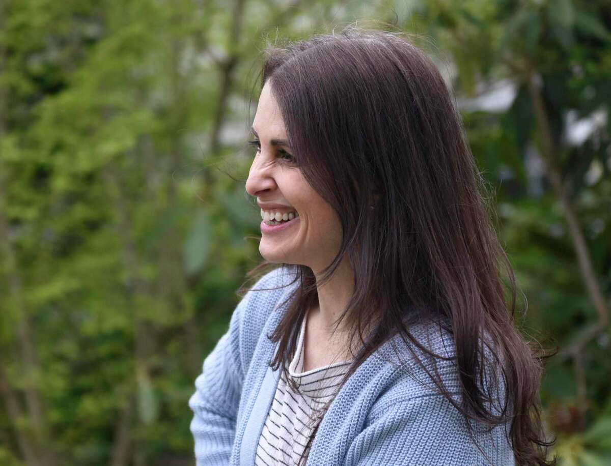 Mismatched shoes in Greenwich? 11-year-old’s classmates mimic his style ...