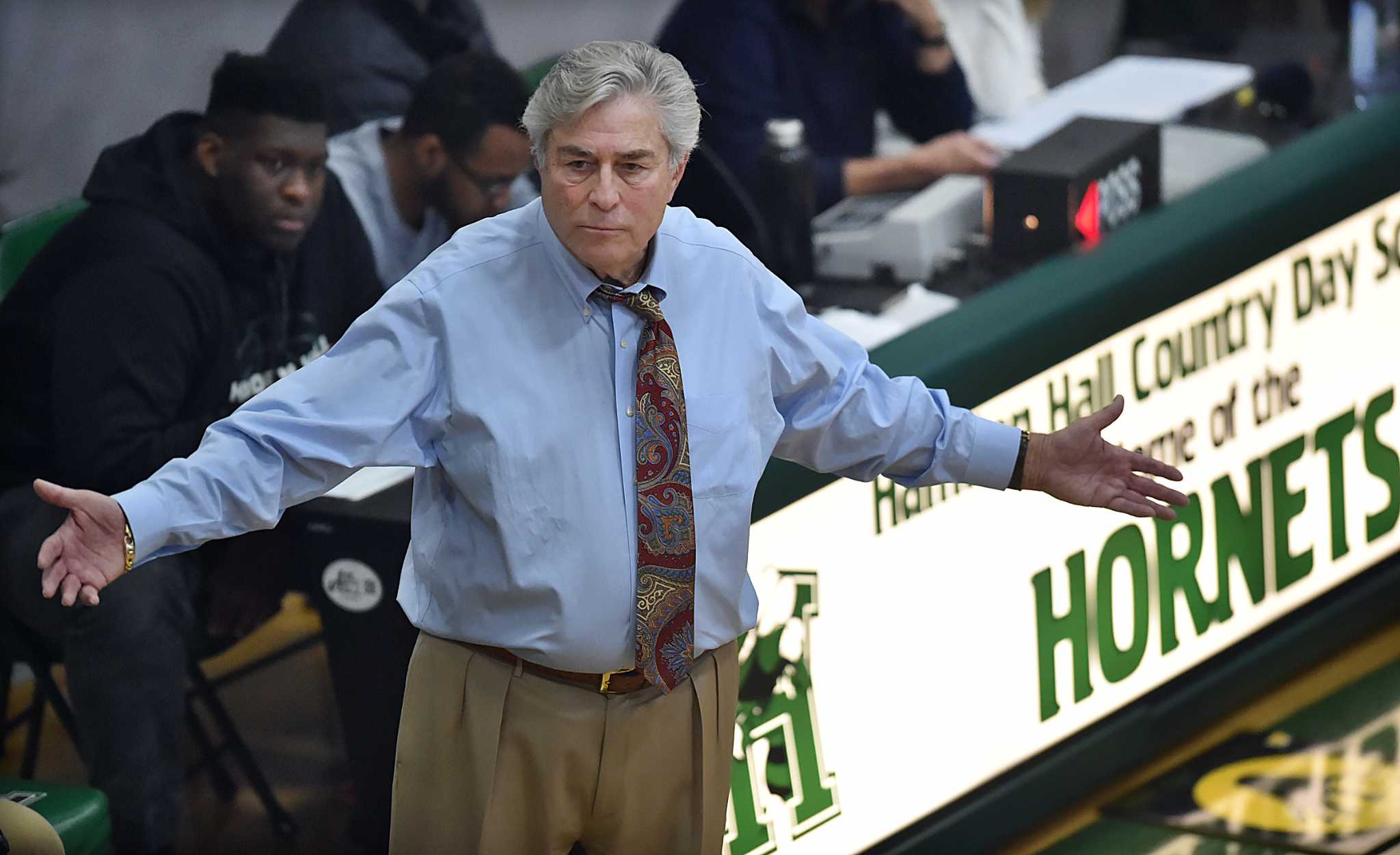 Boys basketball: Beckerman resigns after returning Hamden Hall program ...