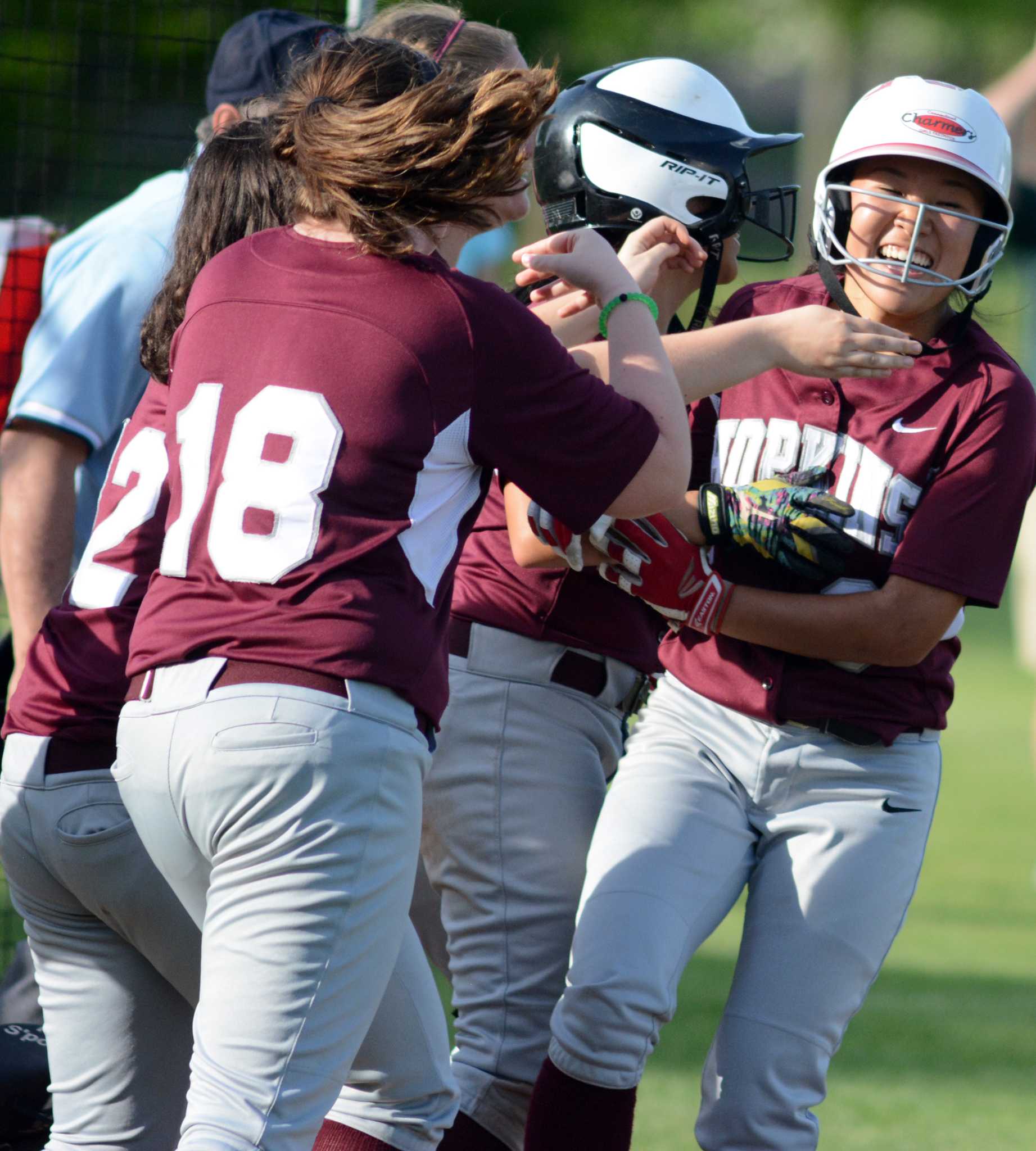 Softball: Speer's triple lifts Hopkins to FAA Championship over St. Luke’s