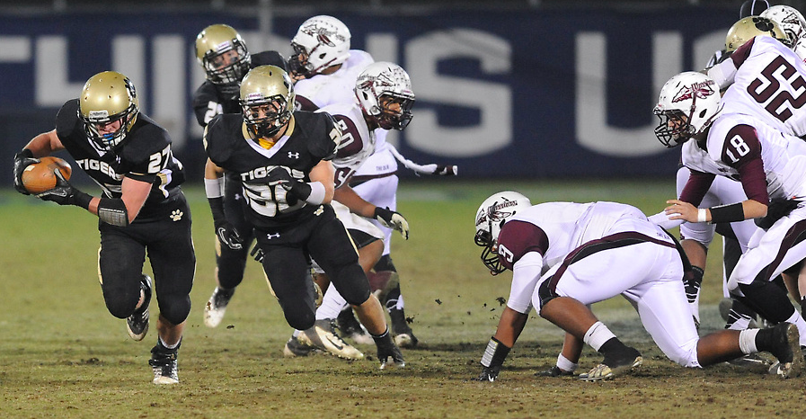 Live Updates: Wednesday's High School Football Primer and Kickoff