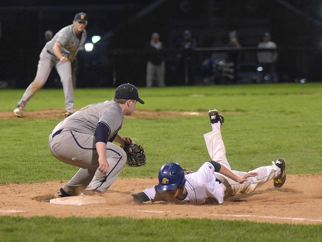 Baseball: Melillo, Swift rally Newtown past Weston