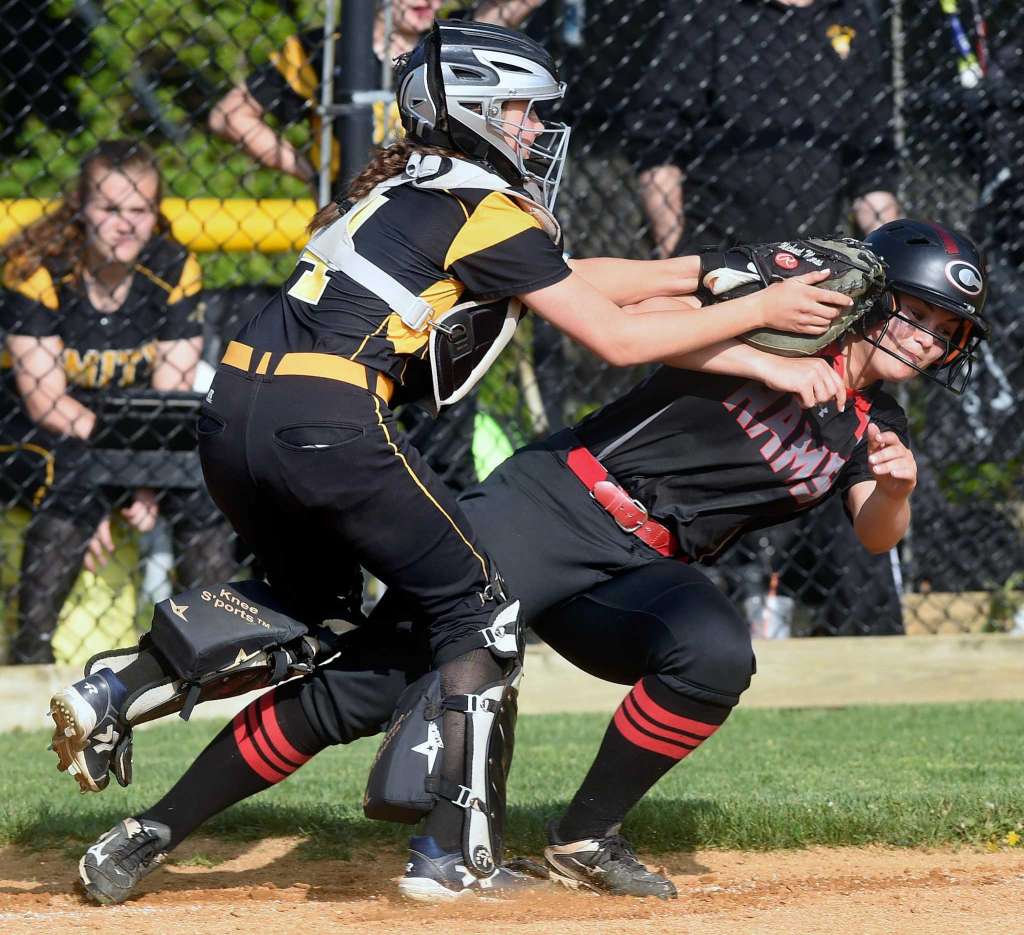 The 2018 CIAC Softball Tournament Pairings / Scoreboard
