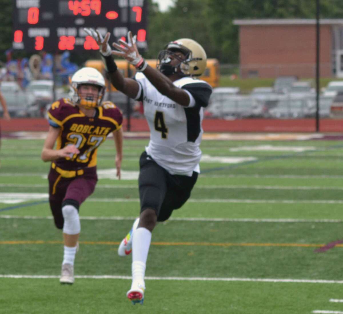 Tompkins, No. 8 East Hartford run to win over South Windsor