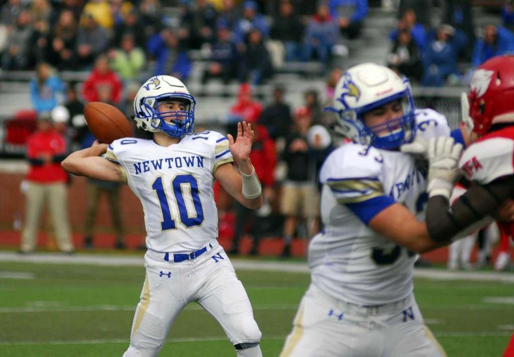 The WEEK 7 GameTimeCT / Register Top 10 Football Poll: Newtown back to ...