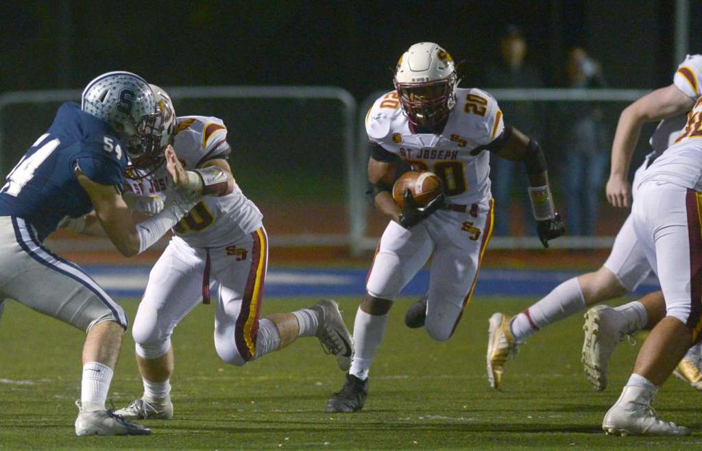 The 2018 Class M Football Quarterfinal Preview Capsules