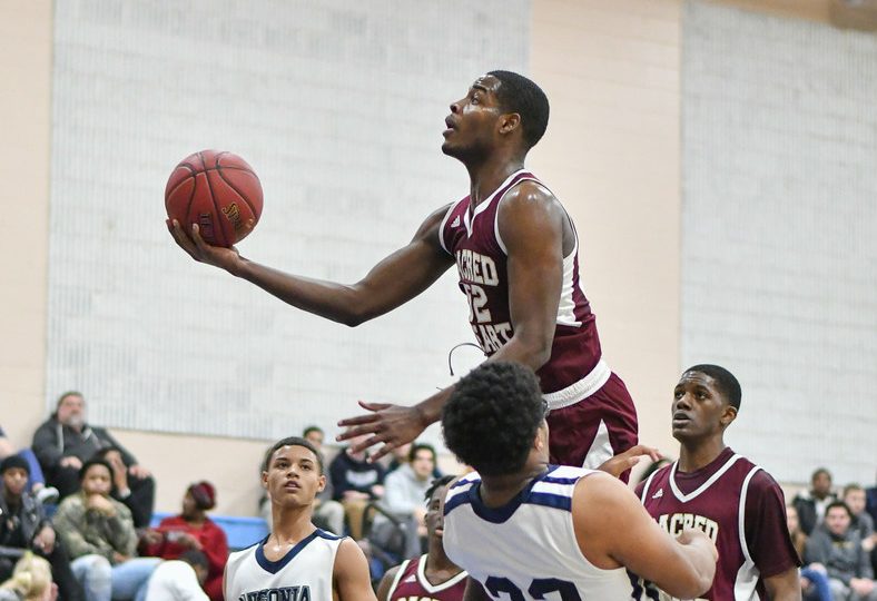 Sacred Heart’s Nate Tabor commits to play basketball at St. John’s