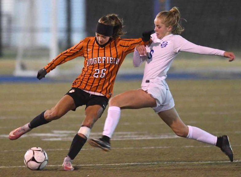 Glastonbury’s Chloe Landers named Gatorade’s State Player of the Year
