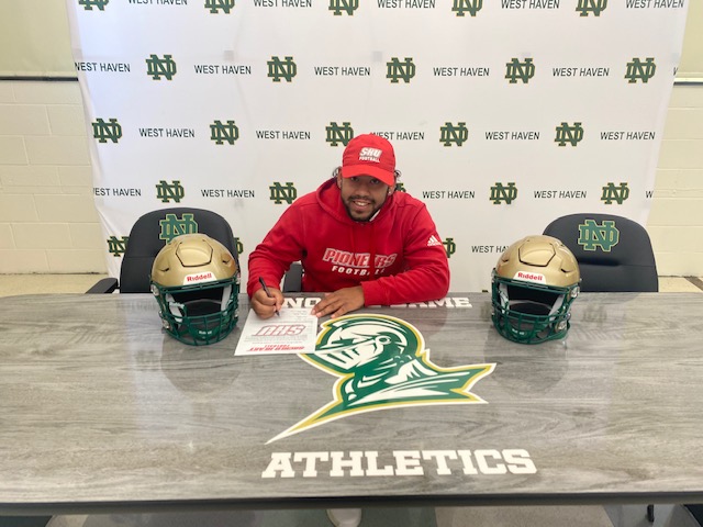 Football National Signing Day 2021