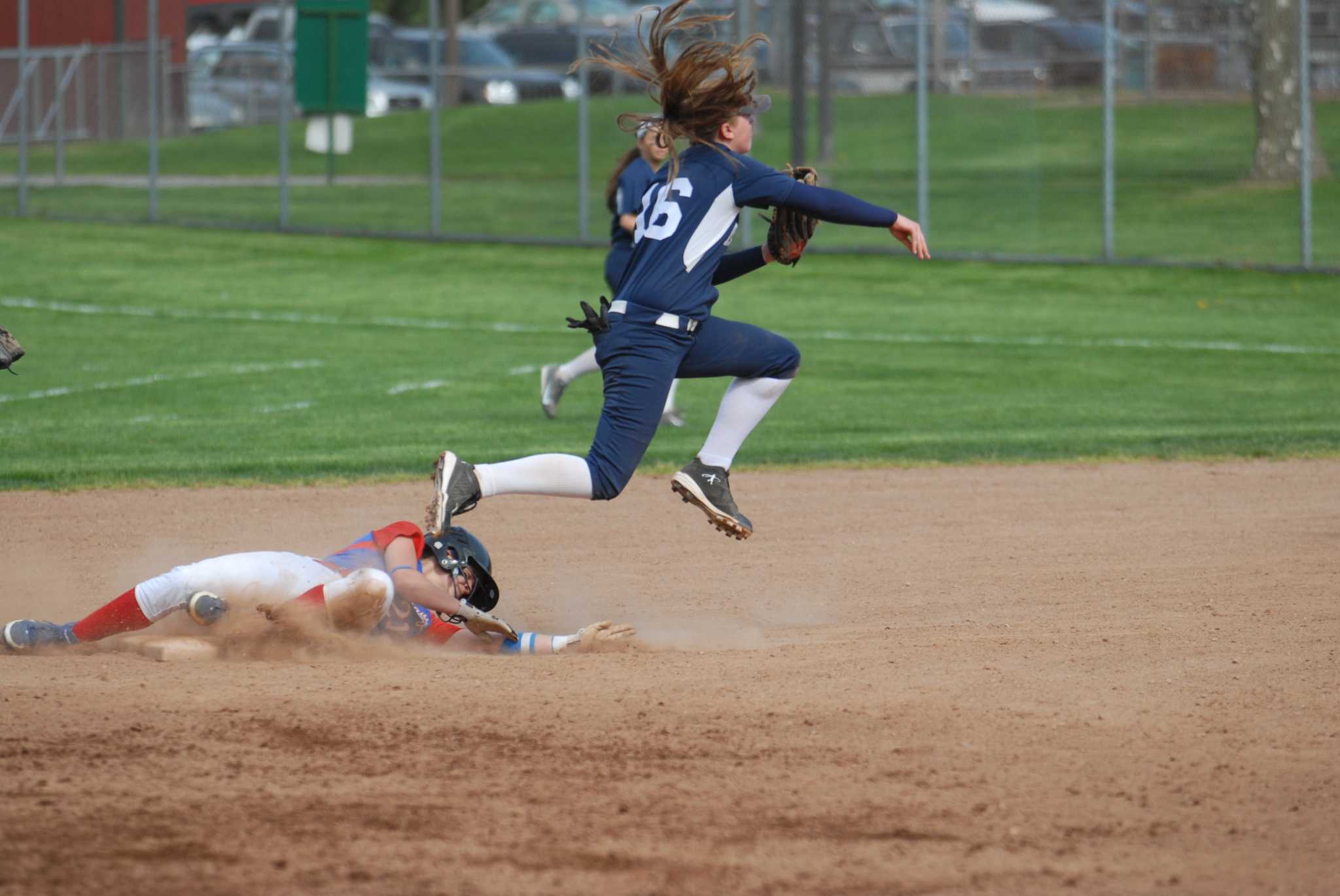 Softball: Morgan rolls past Coginchaug, win streak reaches nine