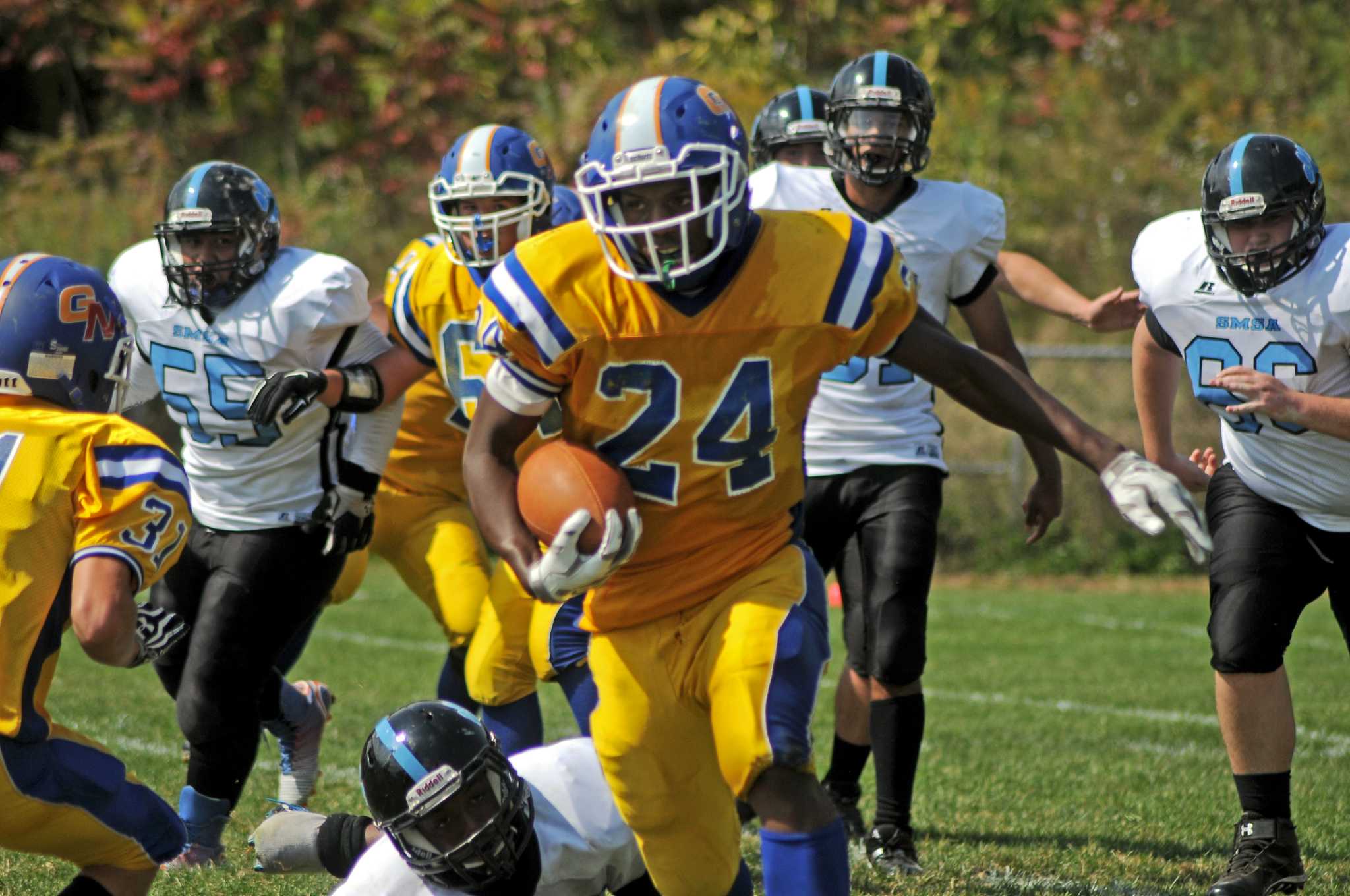 Football: Gilbert / Northwestern edges SMSA / University