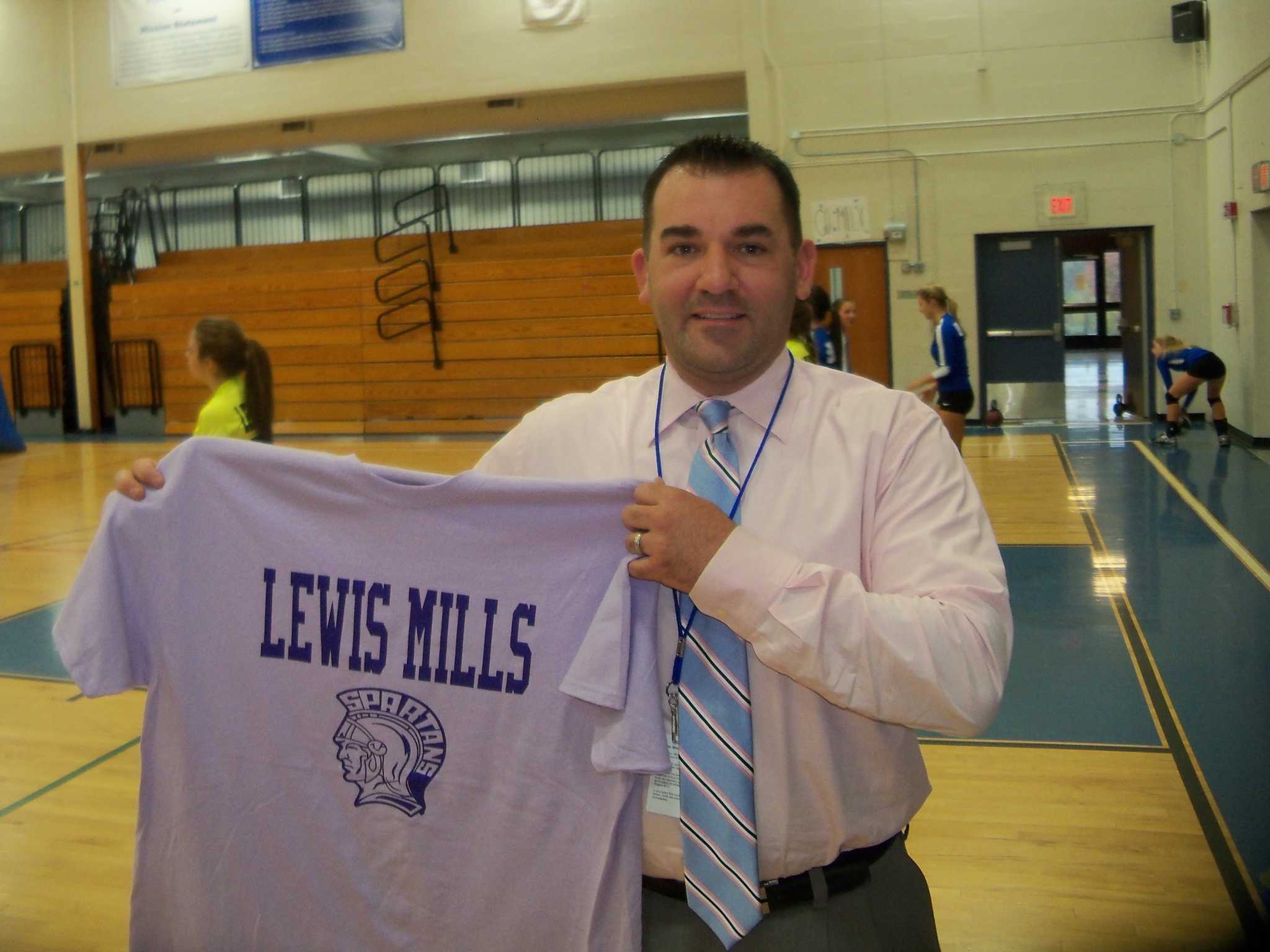 Lewis Mills boys, girls soccer in support of Project Purple