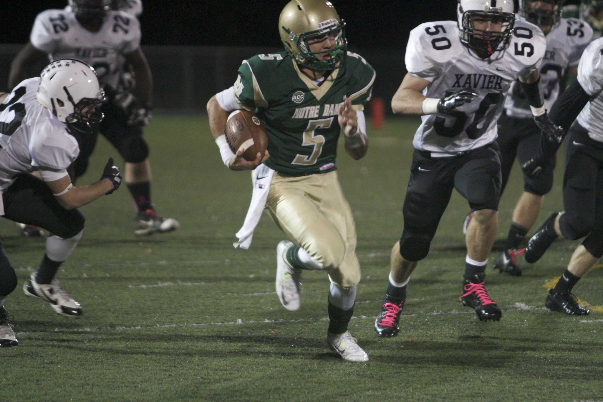 Football: Notre Dame's defense rises up as Xavier falls