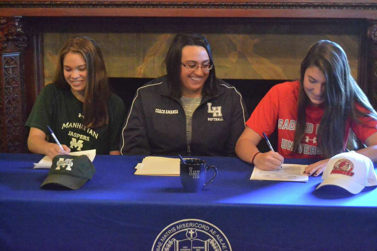 Softball: Lauralton Hall's Dawid and Spitz sign college letters of intent