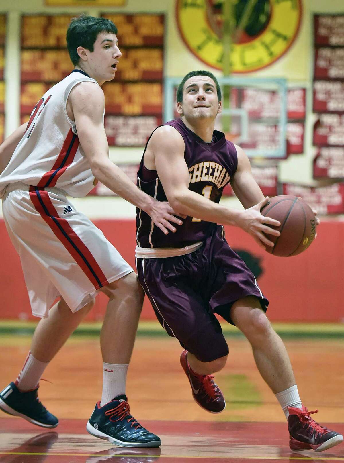 Boys basketball: Sheehan advances past Foran in Platt Tech Tournament