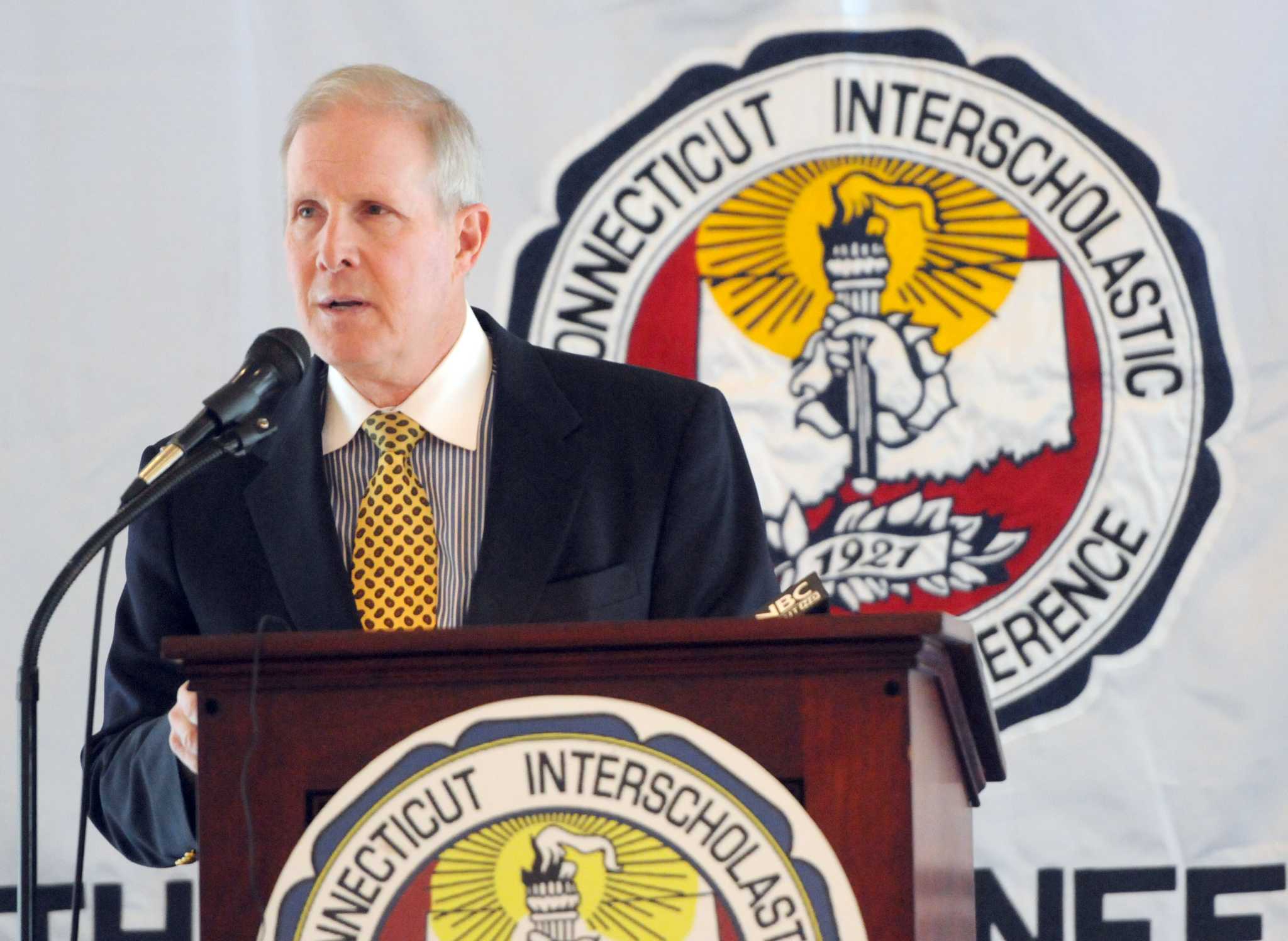 Football: Fairfield Prep coach Tom Shea resigns; DC Hellstern named ...