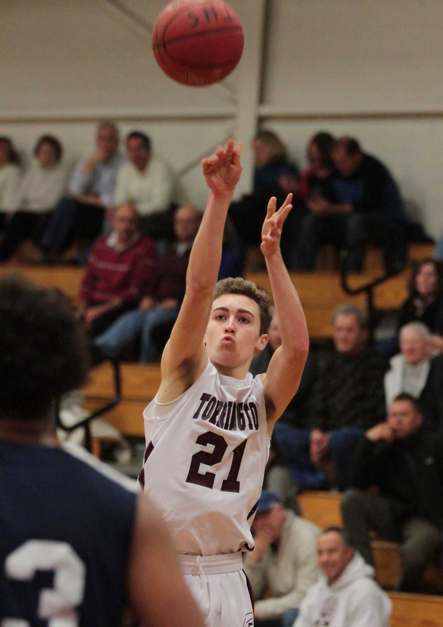 Boys basketball: Ansonia runs past Torrington for 4th-straight win