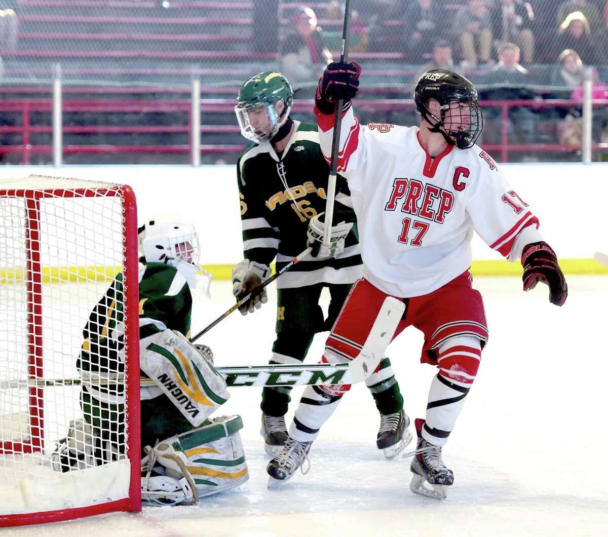 Boys hockey: Blanchette leads No. 1 Fairfield Prep over No. 2 Hamden