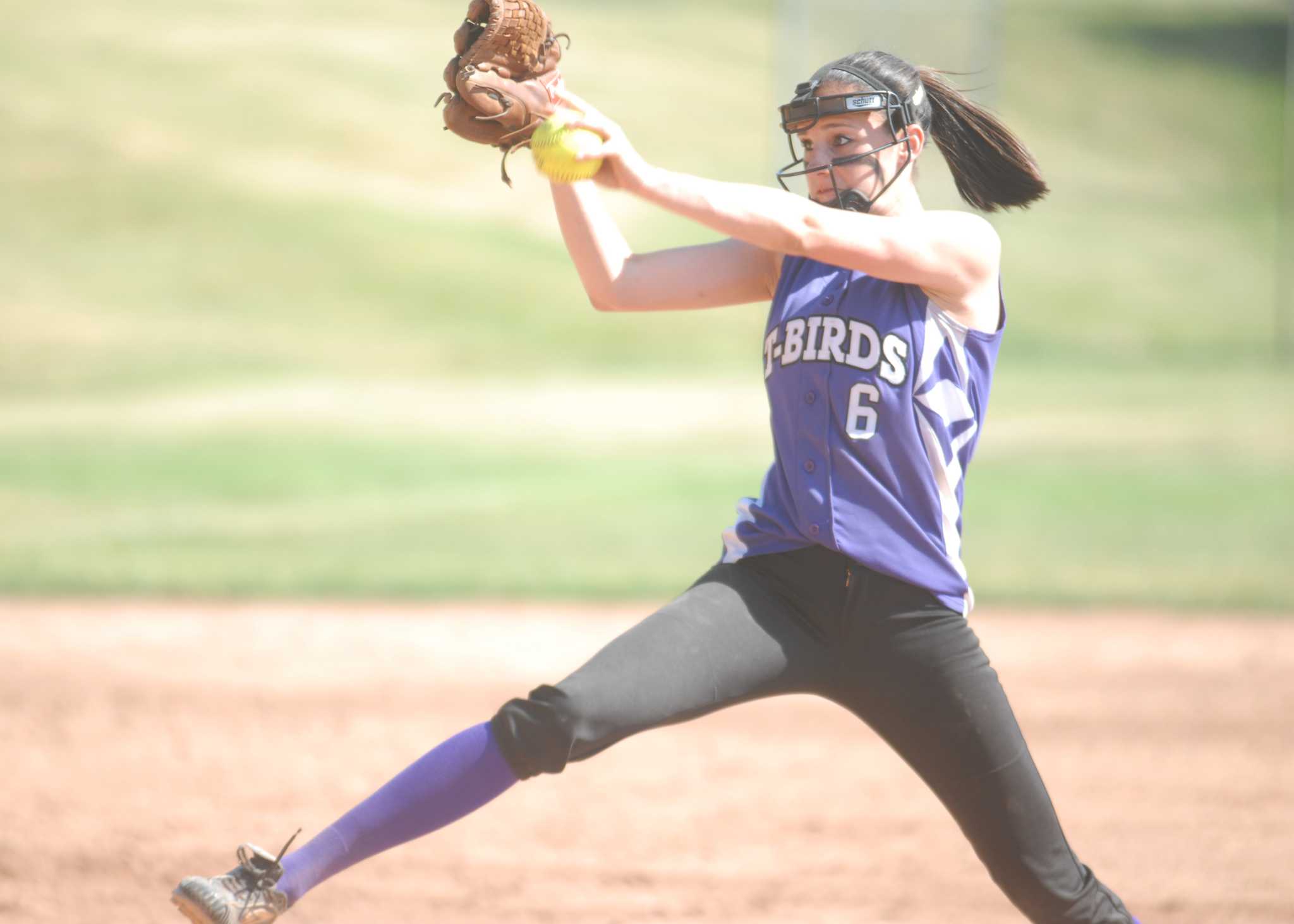 Softball: North Branford flies past H-K to reach SLC finals