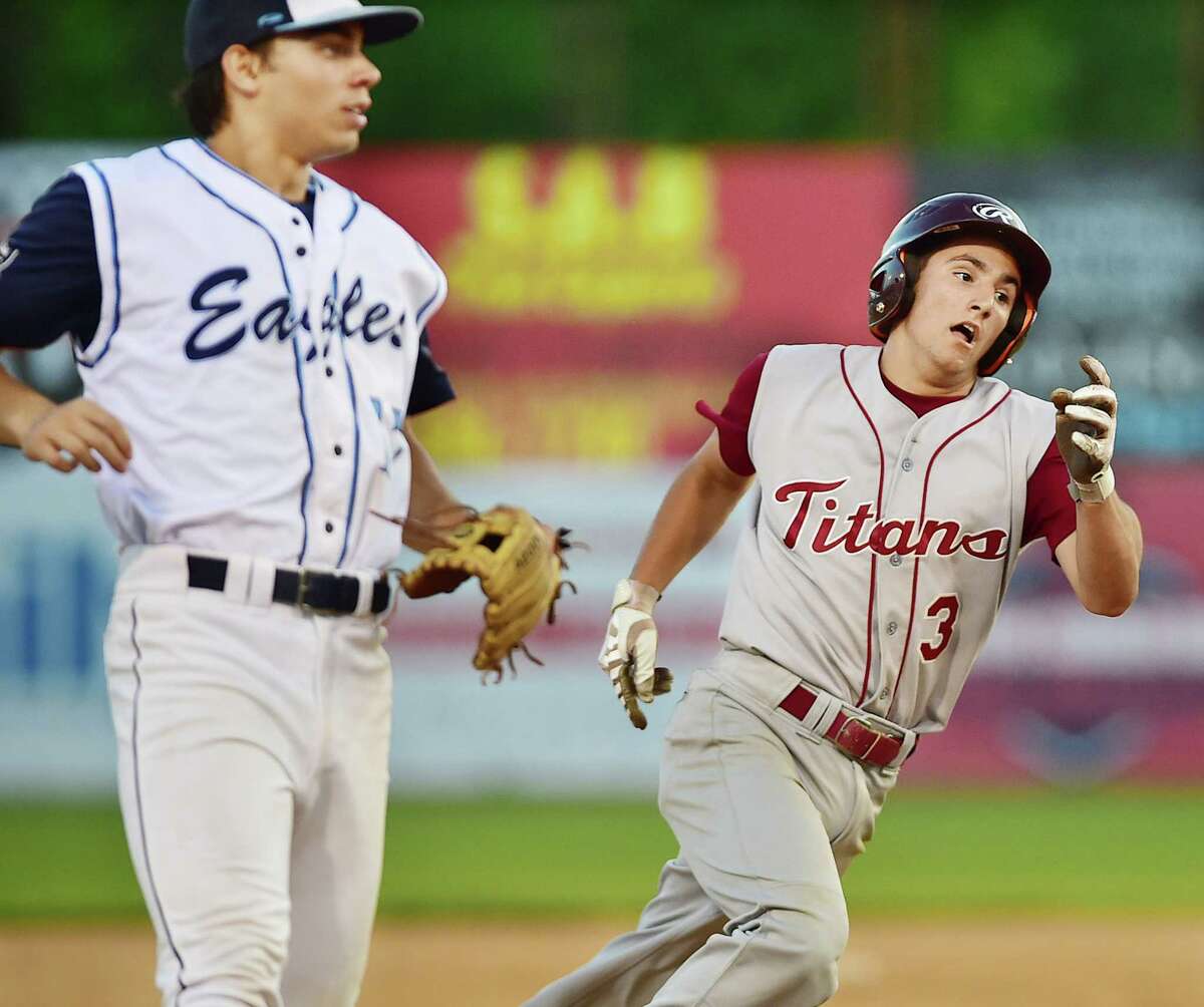 Baseball: Sheehan stifles top-ranked East Catholic to reach Class M Final