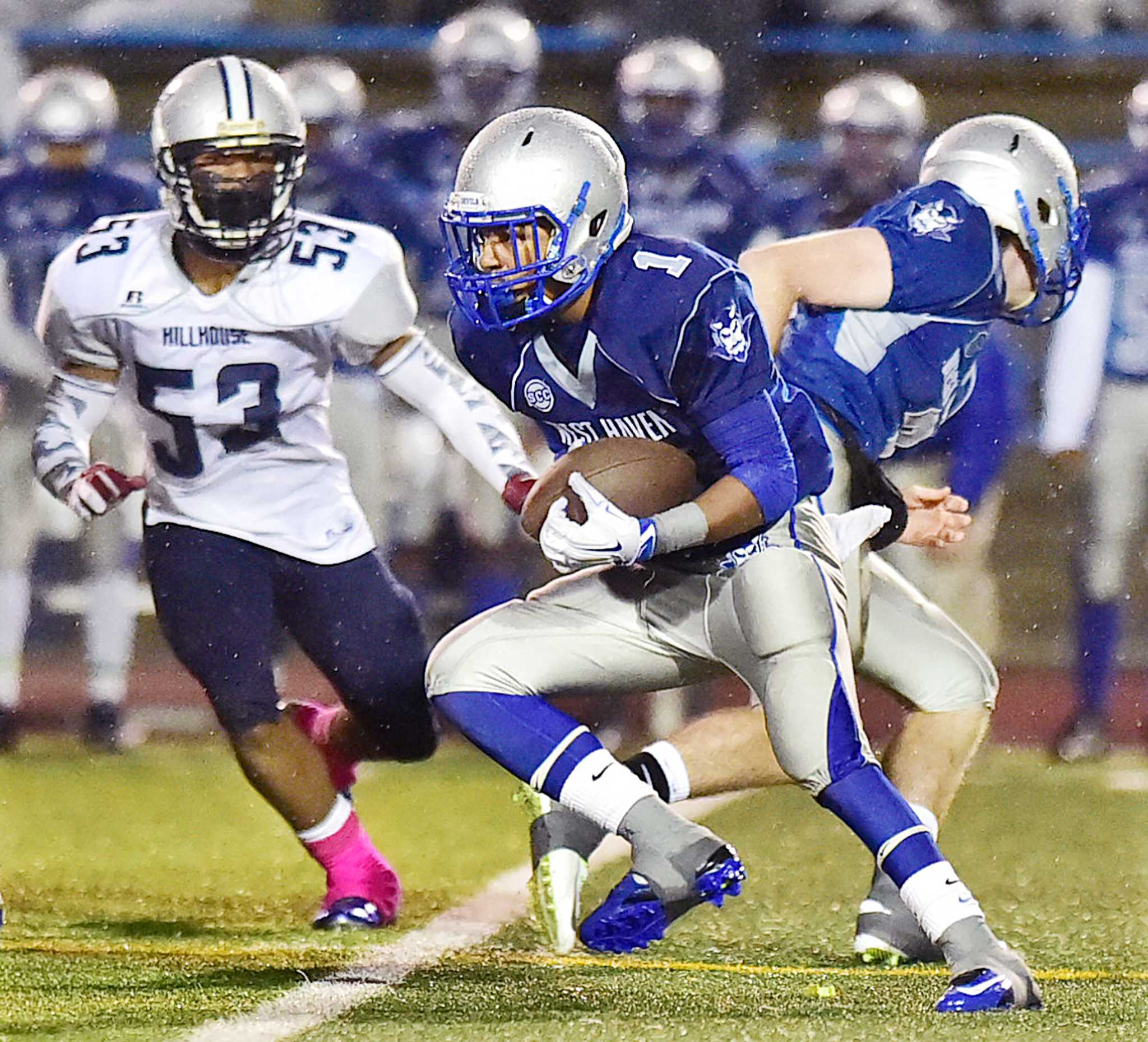Football: West Haven runs over Hillhouse