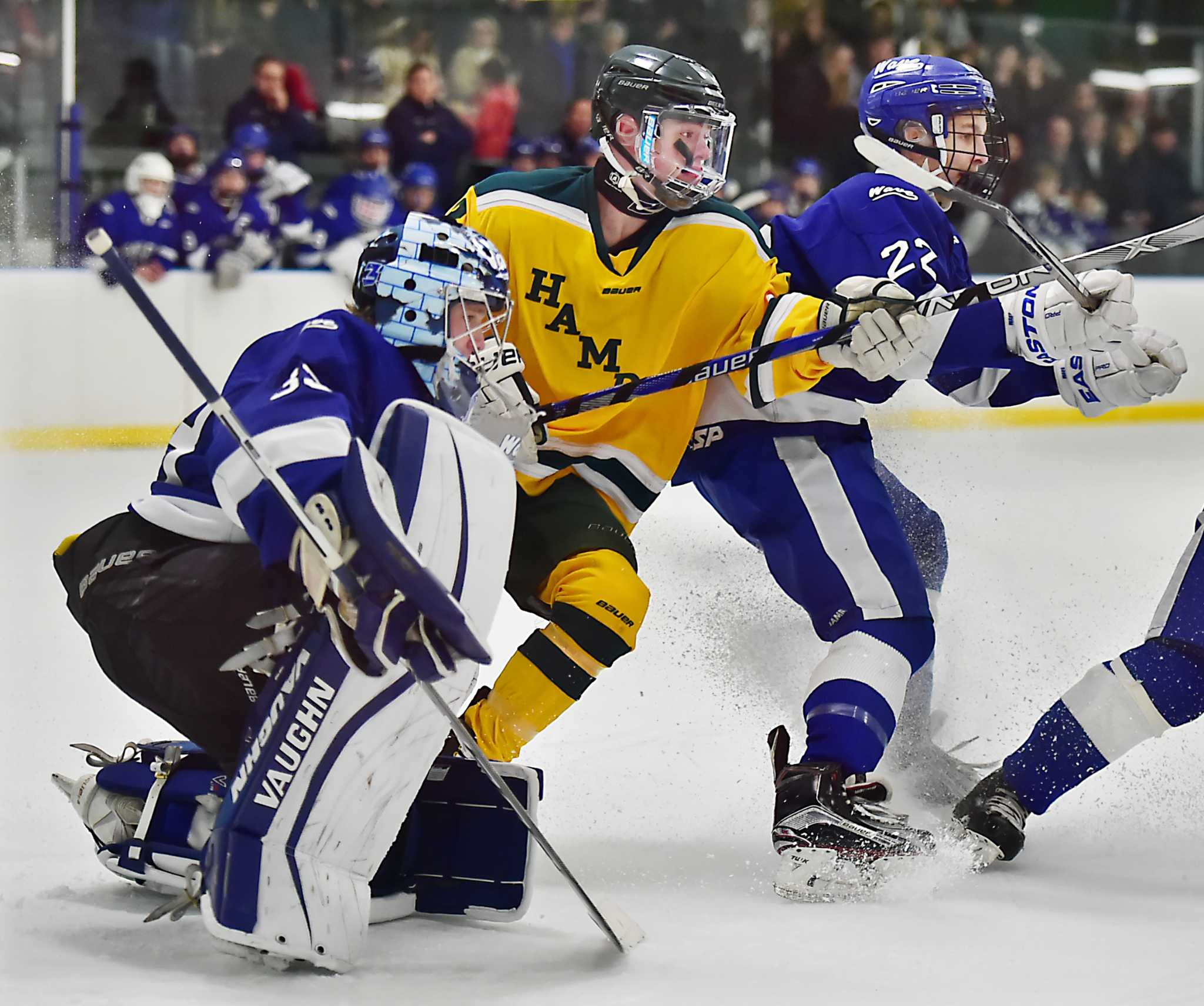 Boys hockey: Hazelton, Dickson lead No. 1 Darien over No. 7 Hamden